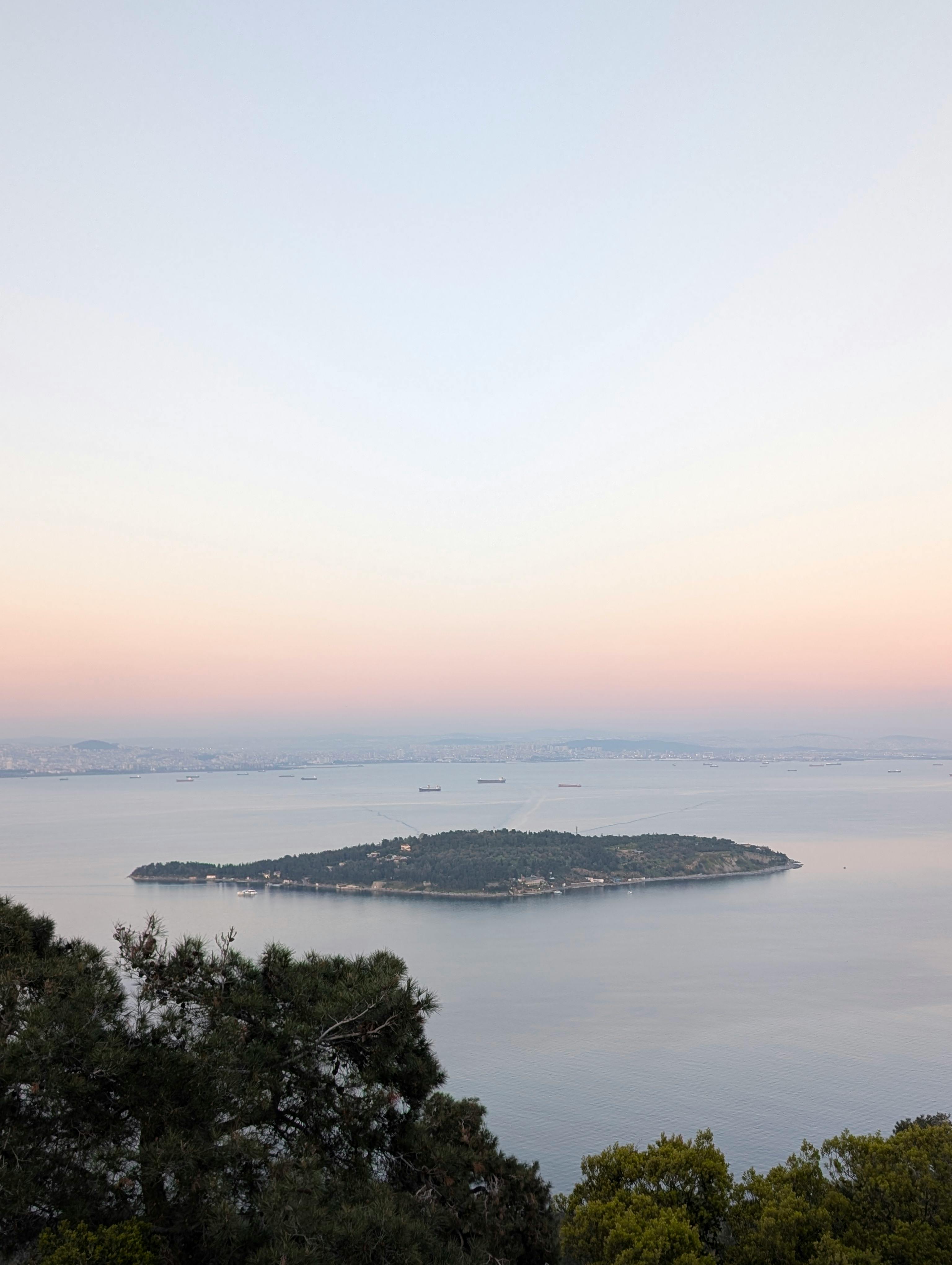 Distant Water Photos, Download The BEST Free Distant Water Stock Photos ...