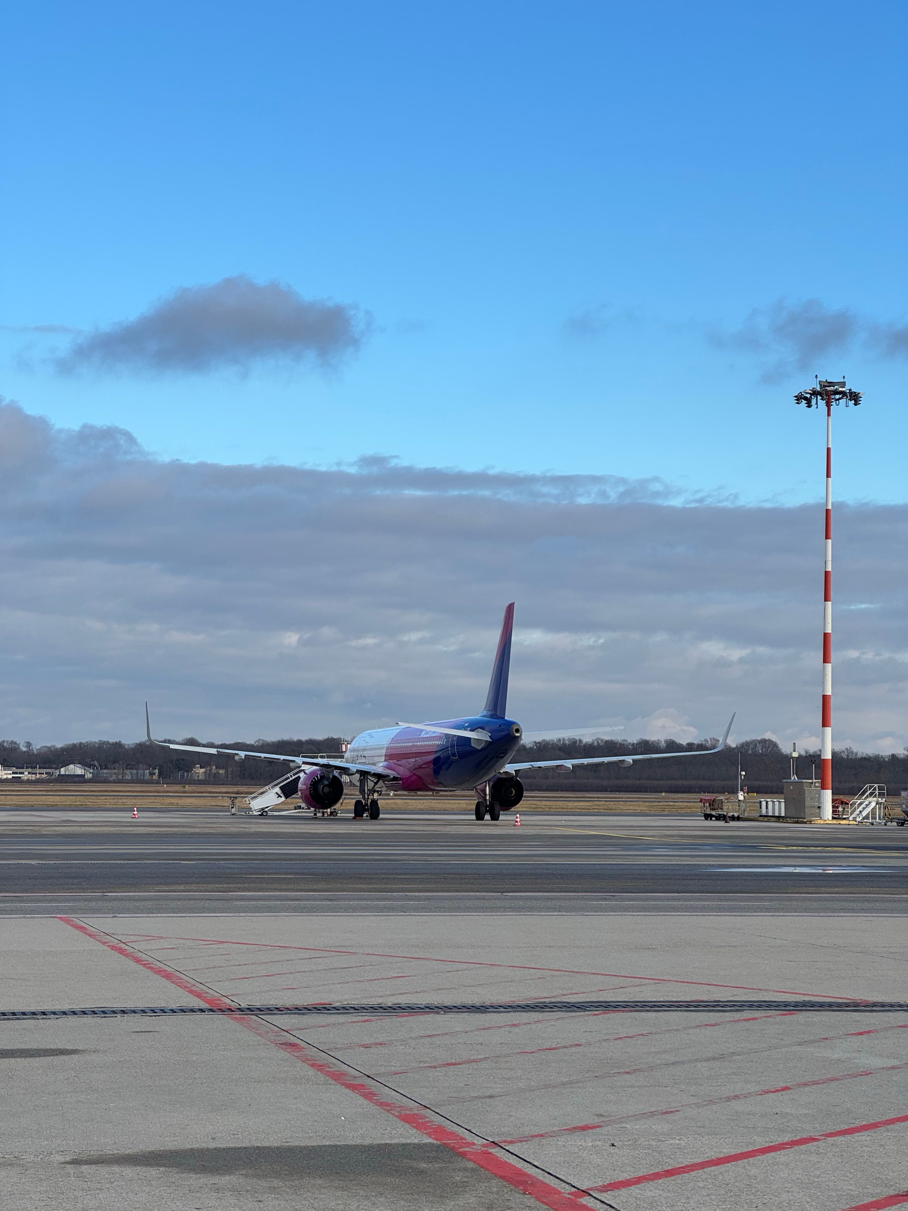 Commercial Airliner Photos, Download The BEST Free Commercial Airliner ...