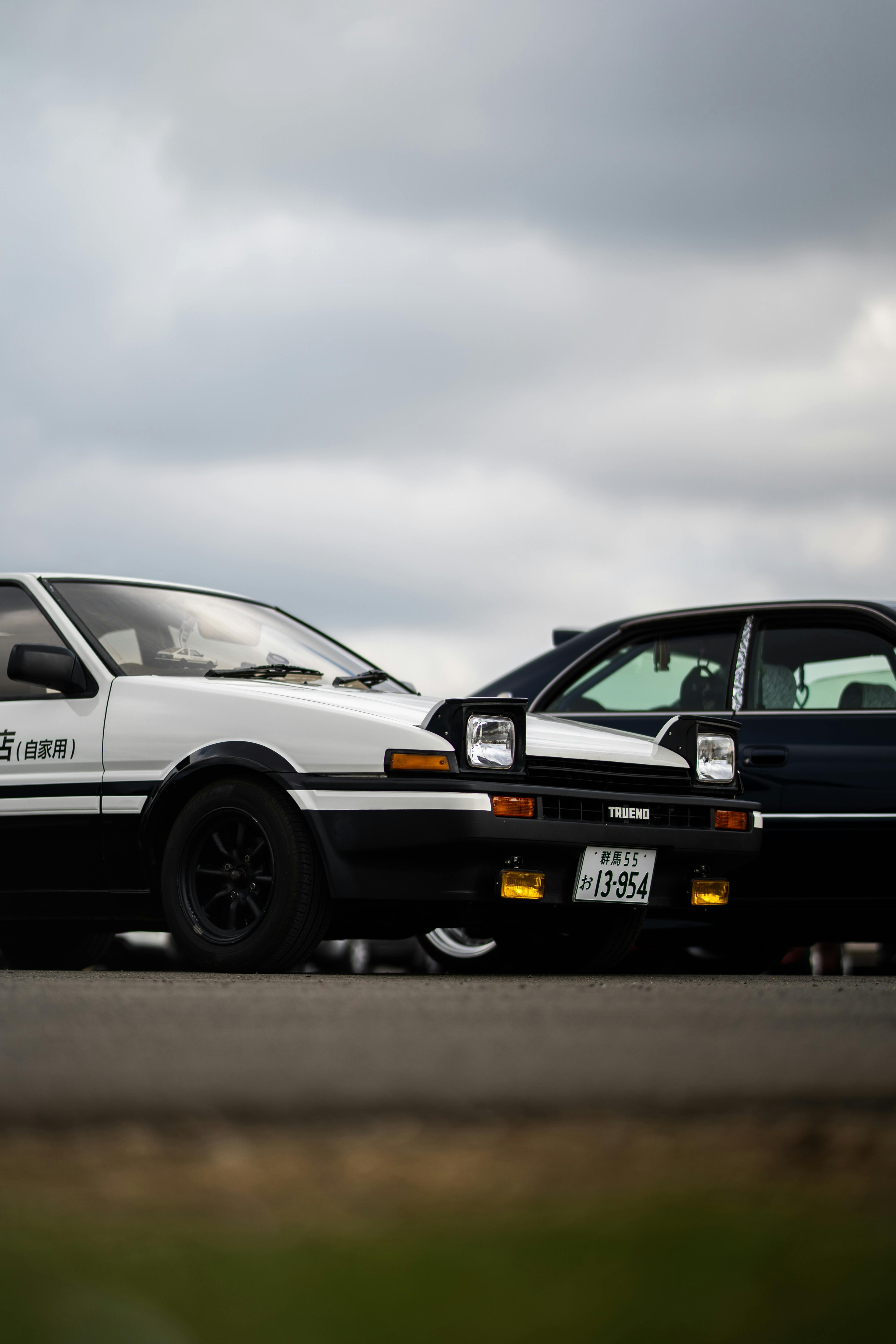 Classic JDM Car Meet Featuring Iconic Toyota AE86 · Free Stock Photo
