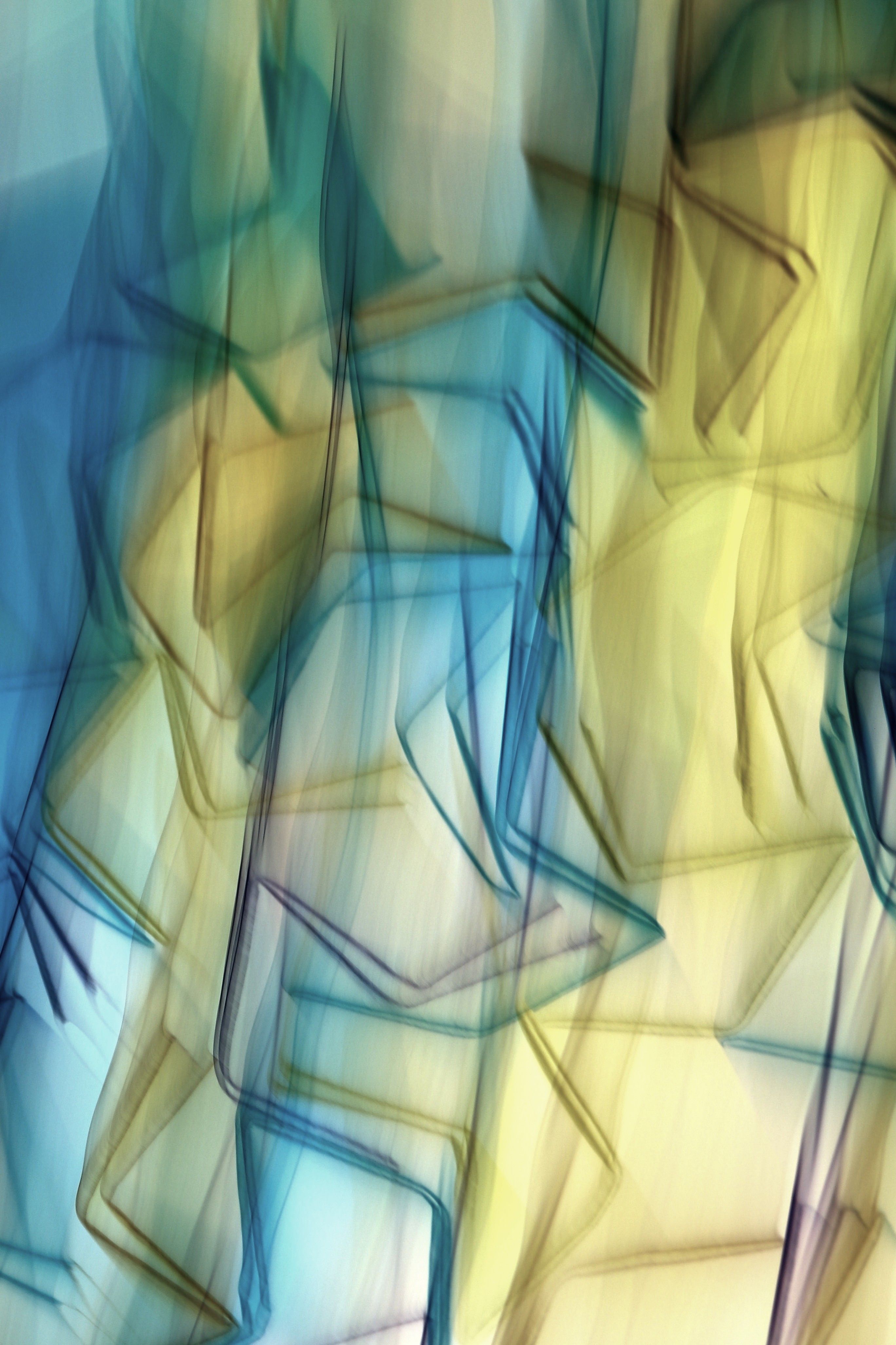 Abstract Colorful Light Patterns in Motion · Free Stock Photo