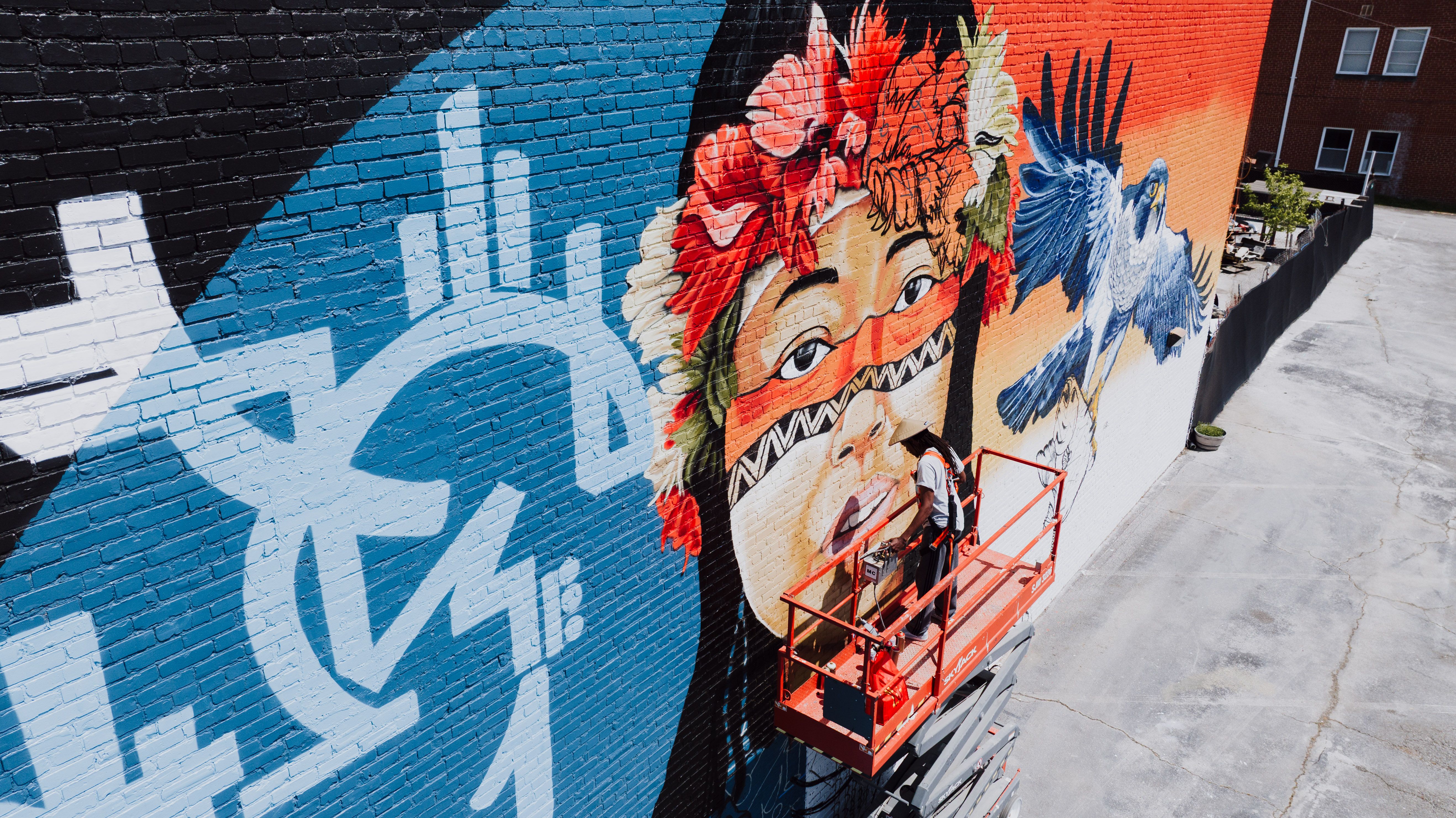 Vibrant Urban Mural Art in Chattanooga · Free Stock Photo