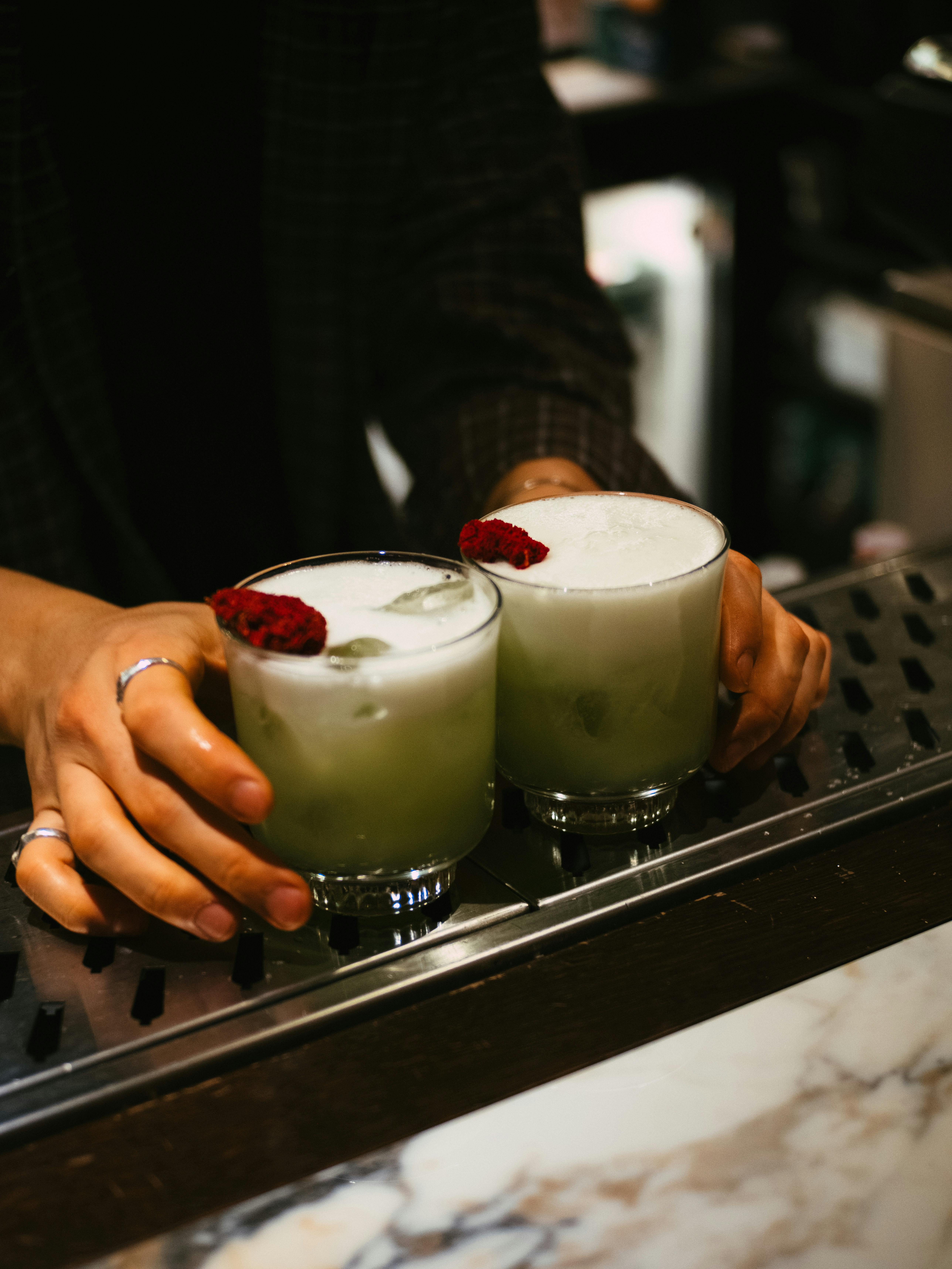 Bartender Profesional Photos, Download The BEST Free Bartender Profesional Stock Photos & HD Images