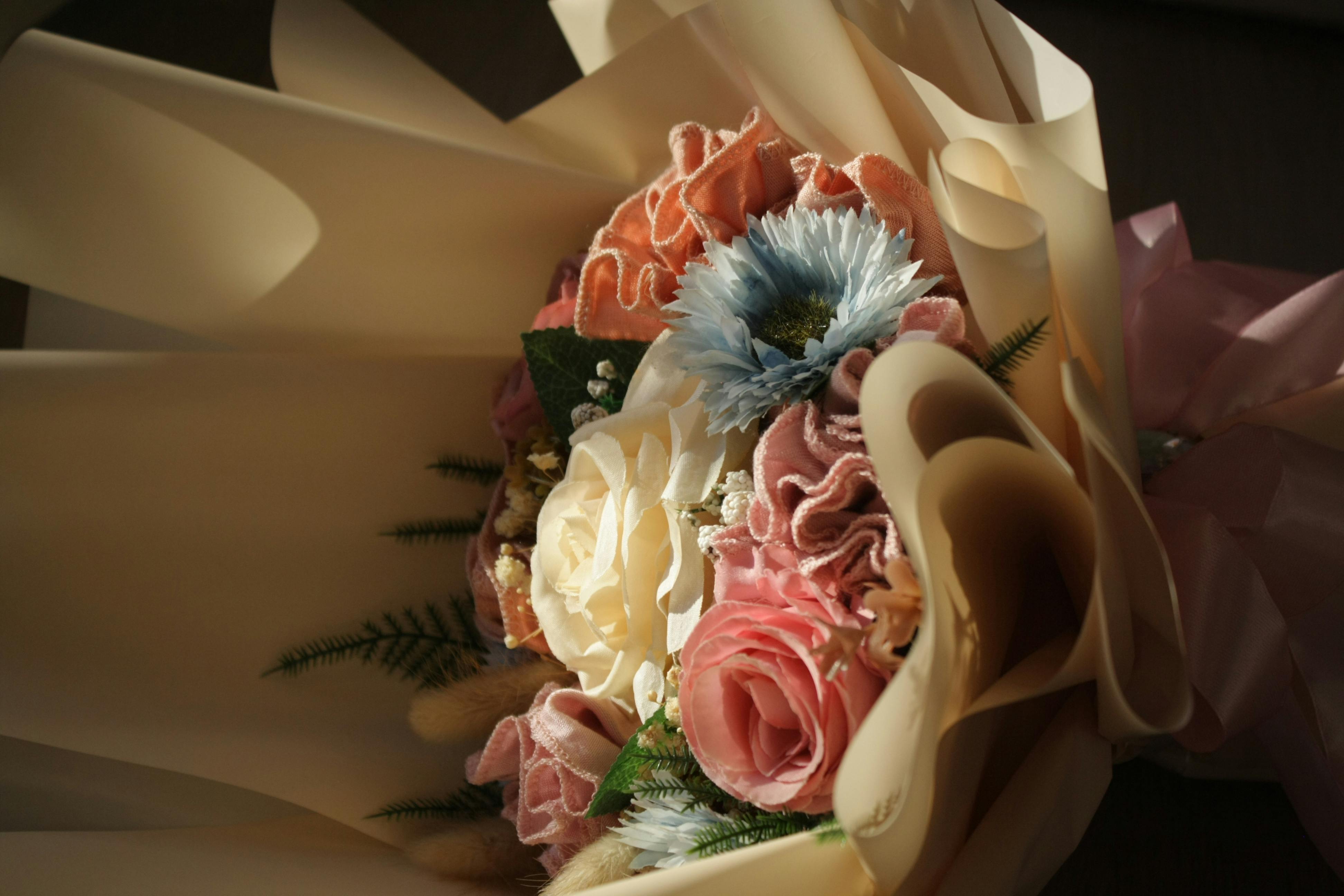 Rose & Carnation Posy Photos, Download The BEST Free Rose & Carnation ...