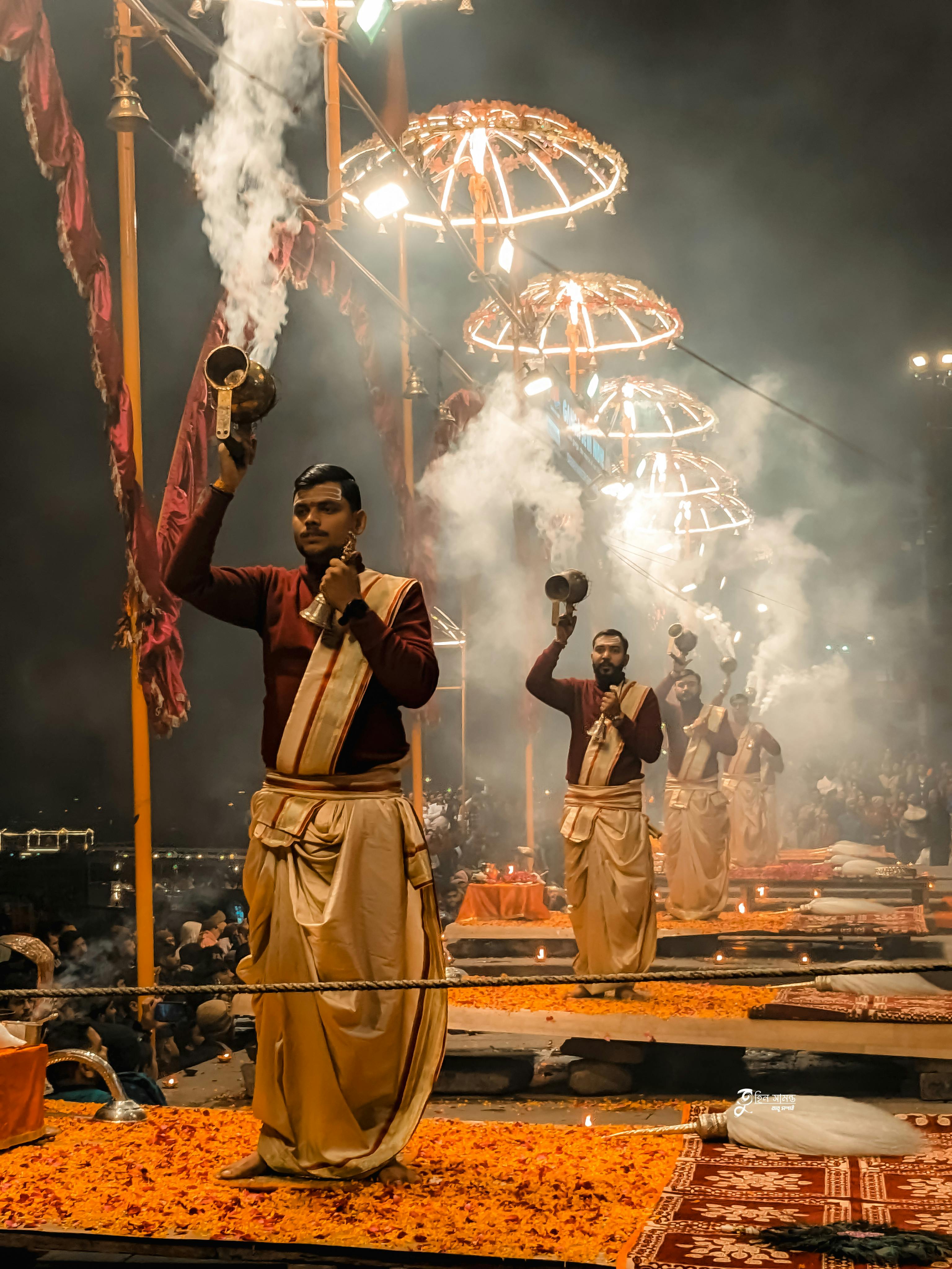 Ganga Aarti Ceremony in Varanasi, India · Free Stock Photo