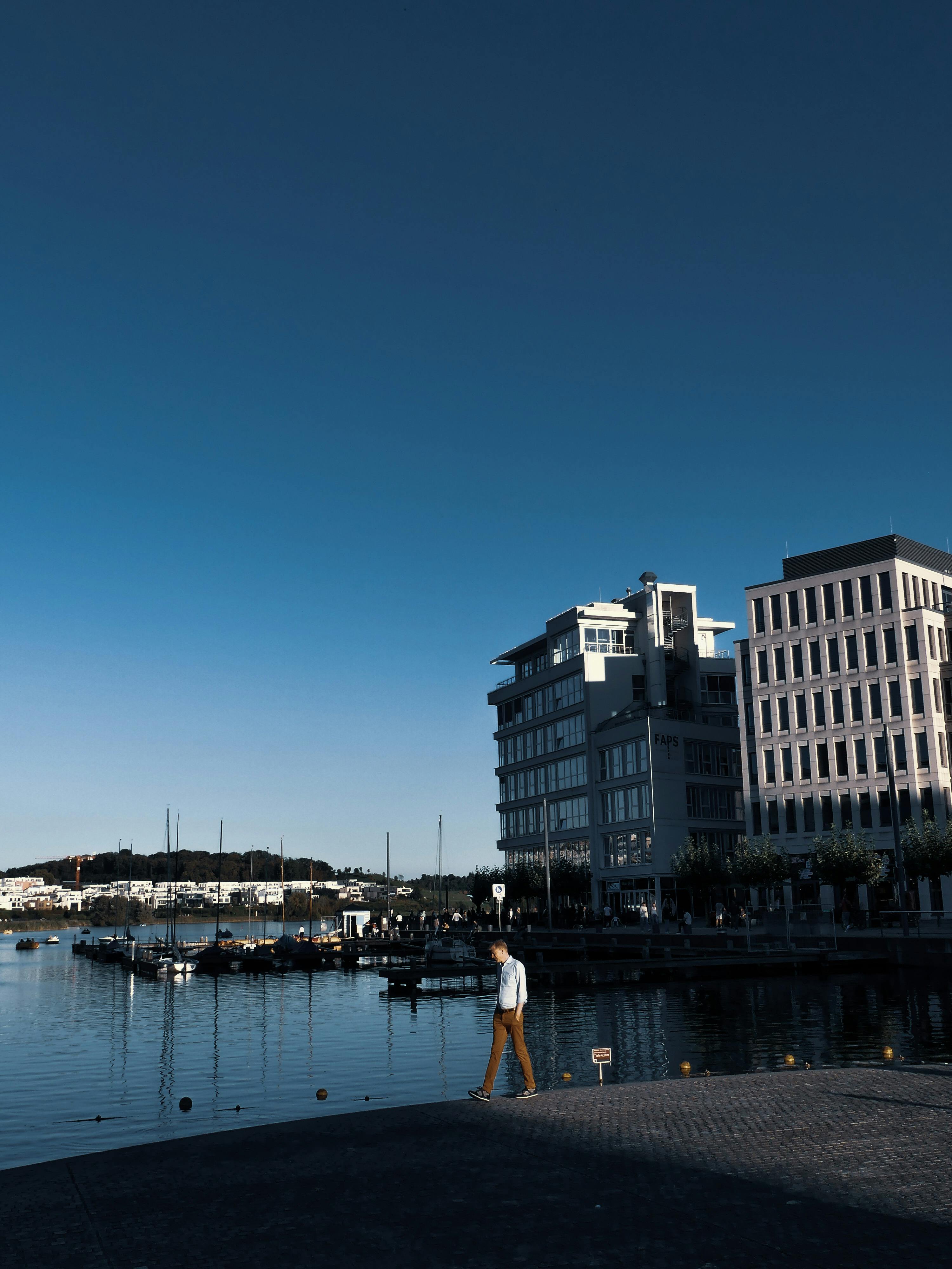 Quay And Tub Photos, Download The BEST Free Quay And Tub Stock Photos ...