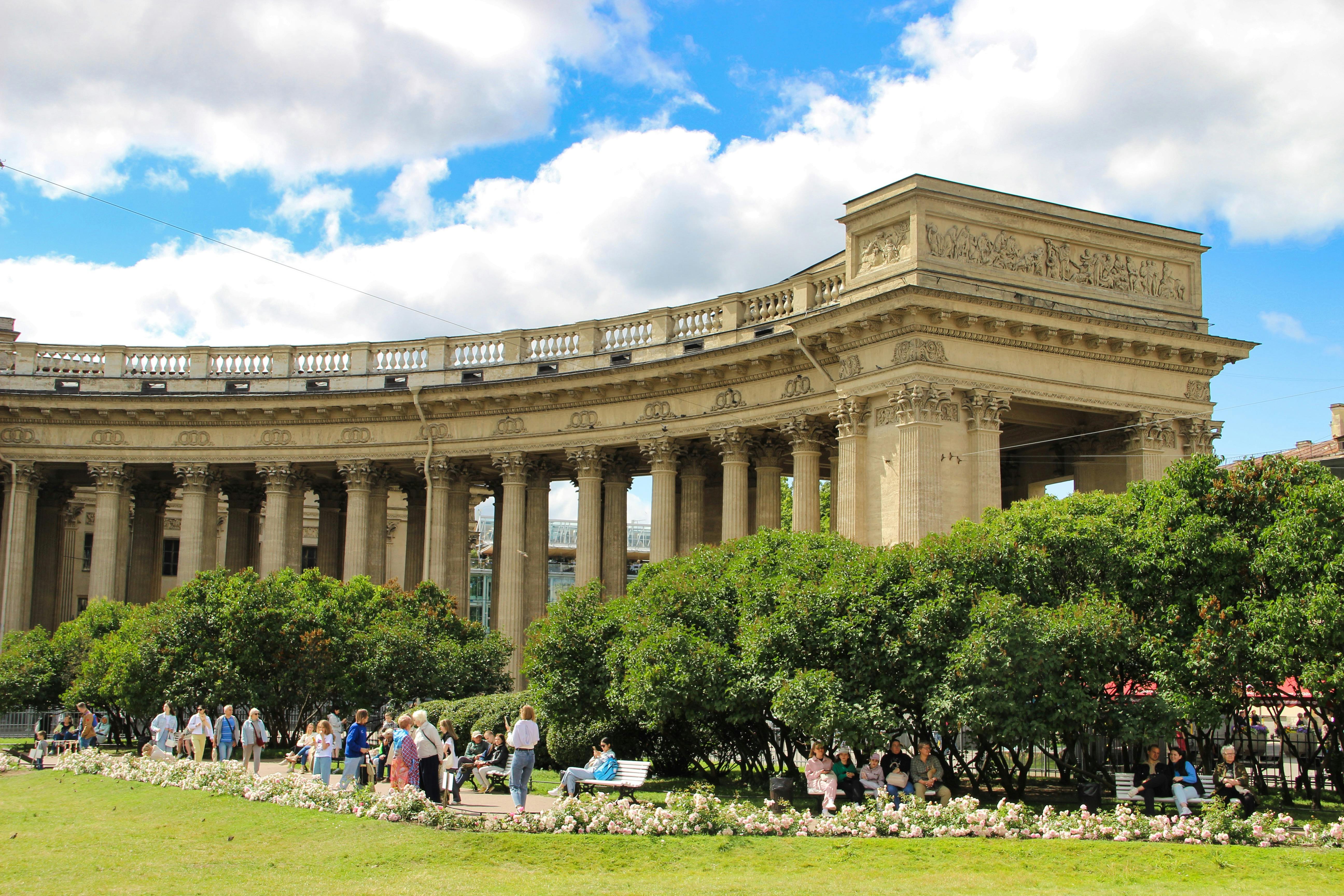Grande Colunata No Centro Histórico De São Petersburgo · Foto ...