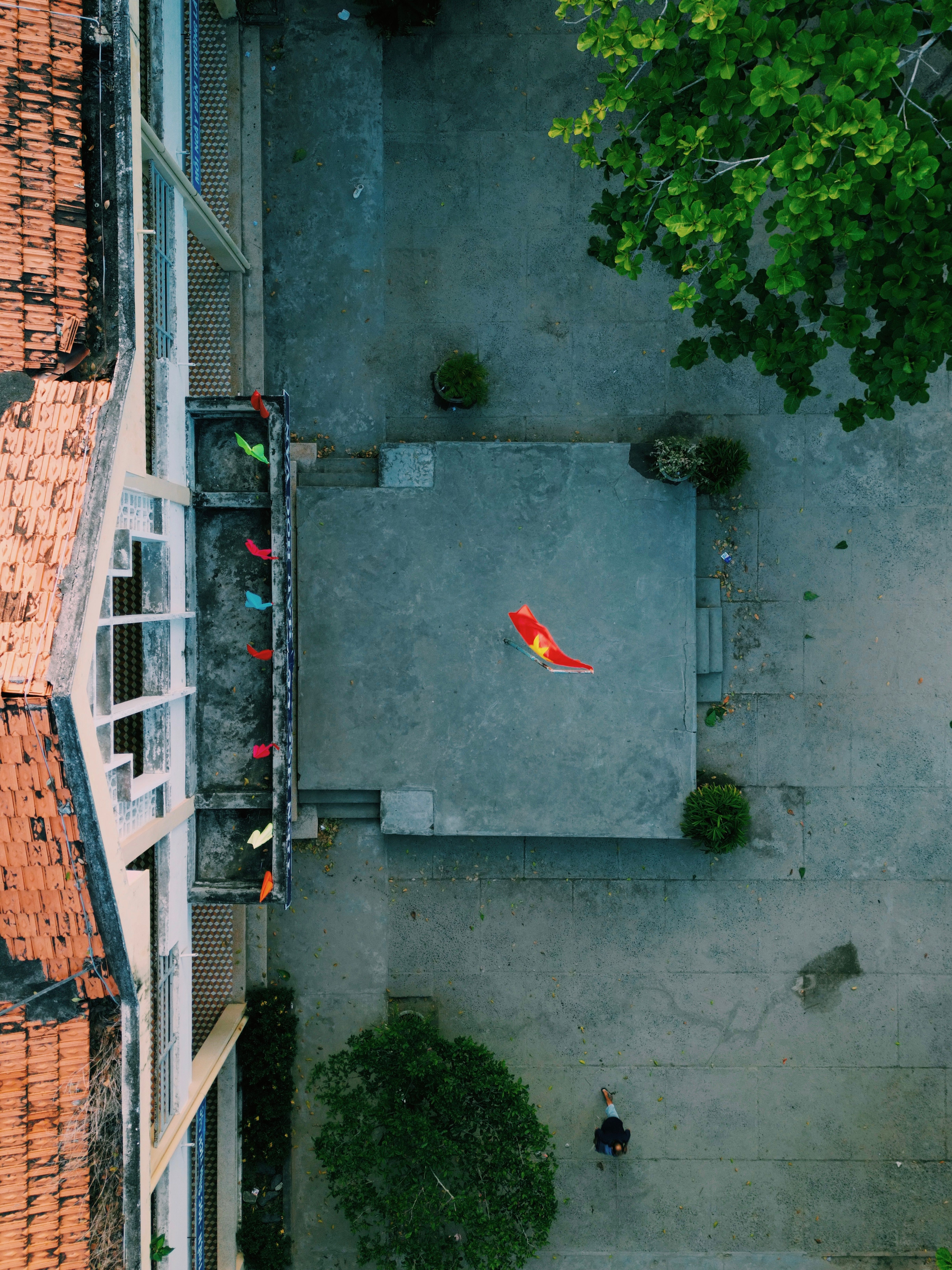 Aerial View of Courtyard with Scenic Details · Free Stock Photo