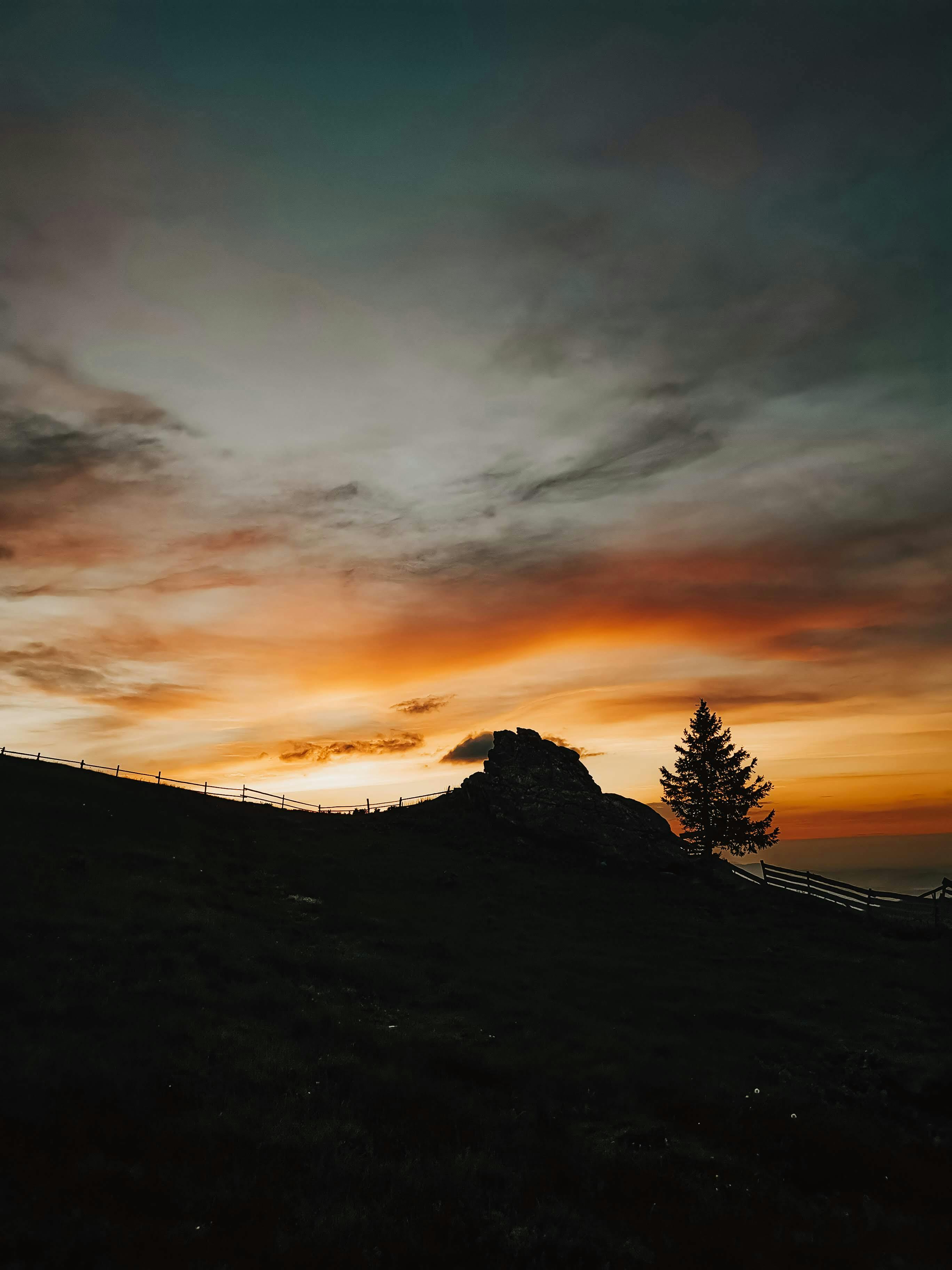 Breathtaking Sunrise over Austrian Landscape · Free Stock Photo