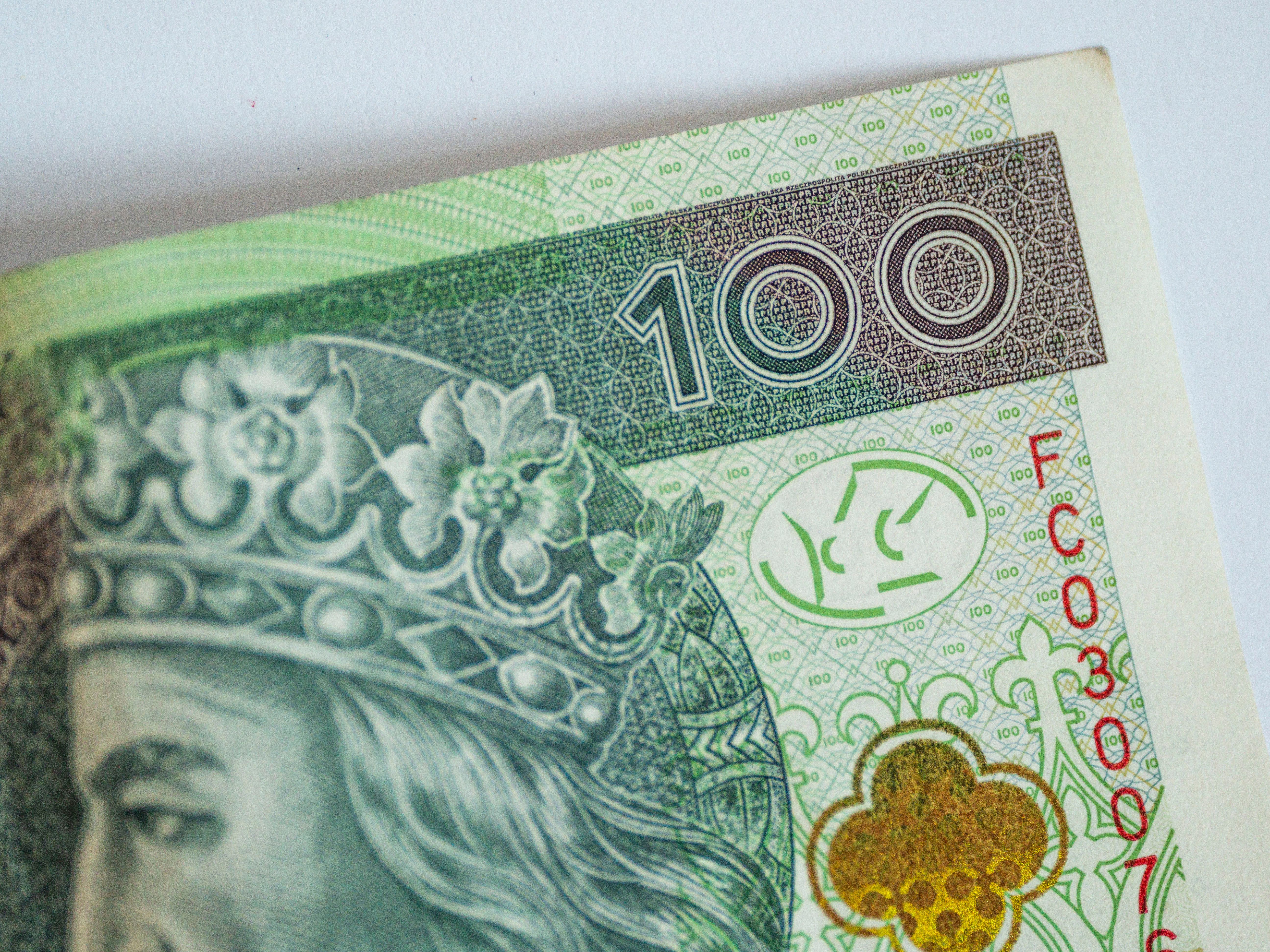 Close-up of Polish 100 Zloty Banknote Detail · Free Stock Photo