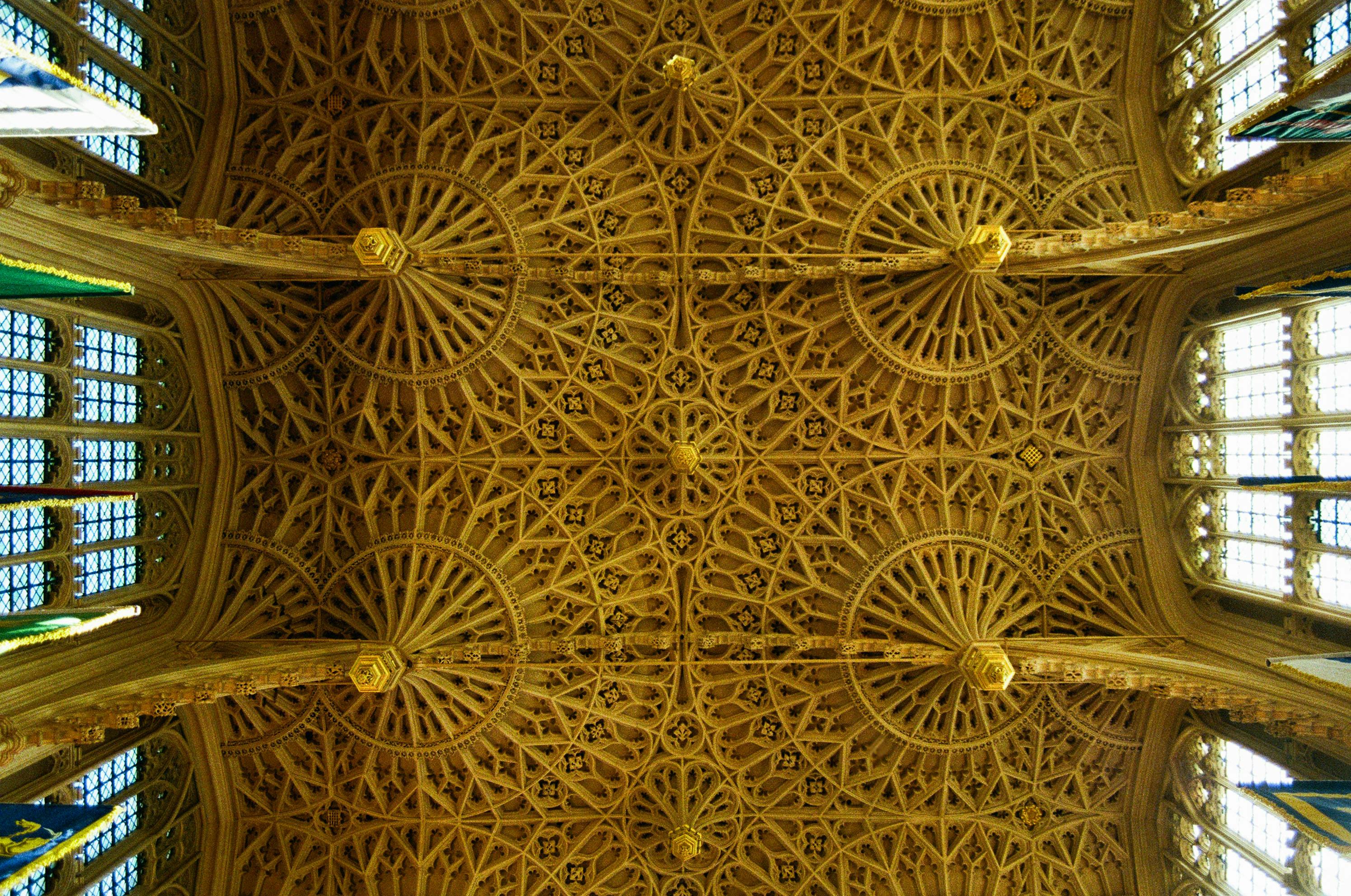 Intricate Fan Vaulting Ceiling in English Cathedral · Free Stock Photo