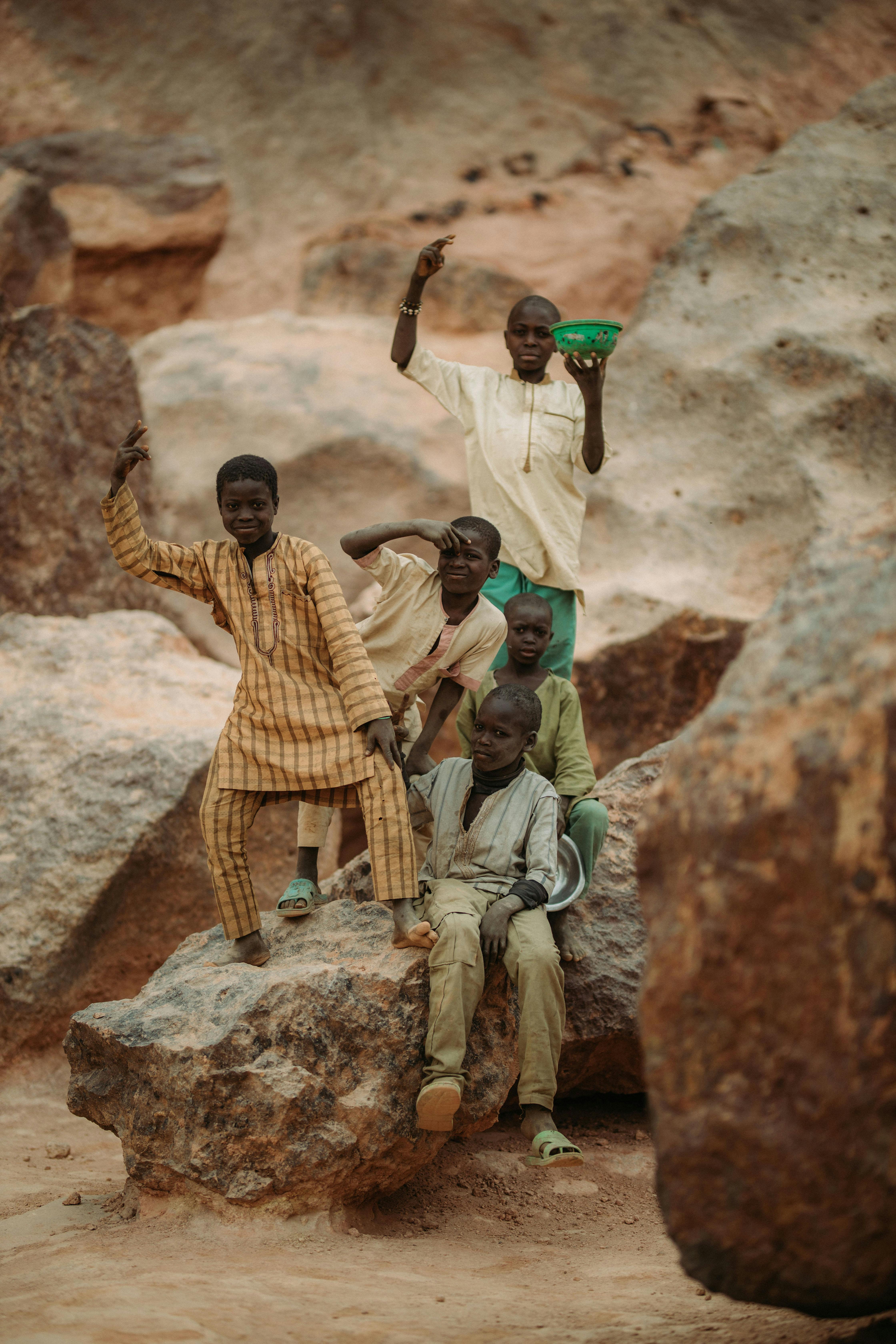 Community Exploring Photos, Download The BEST Free Community Exploring ...