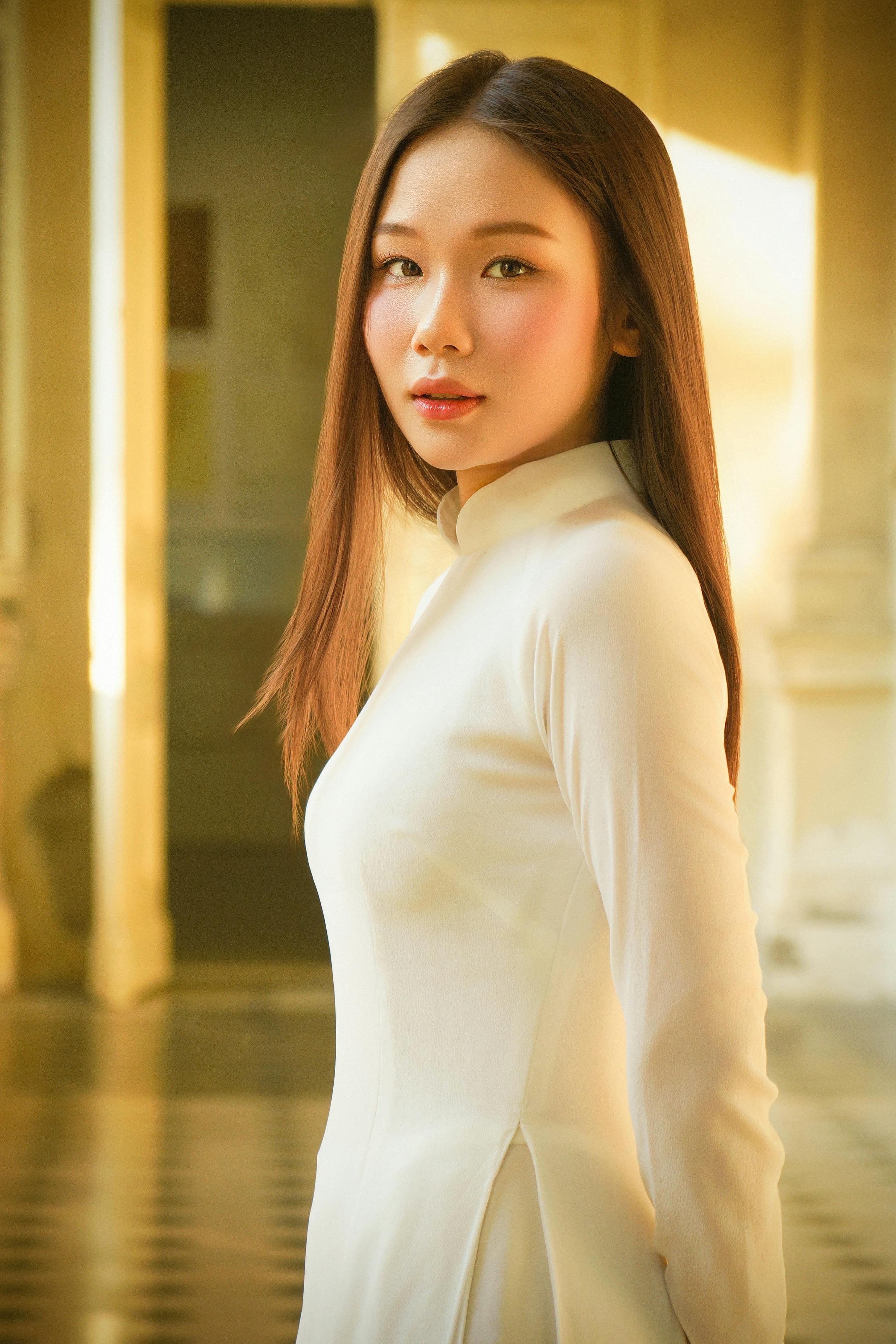 Vietnamese Woman in Traditional Ao Dai · Free Stock Photo