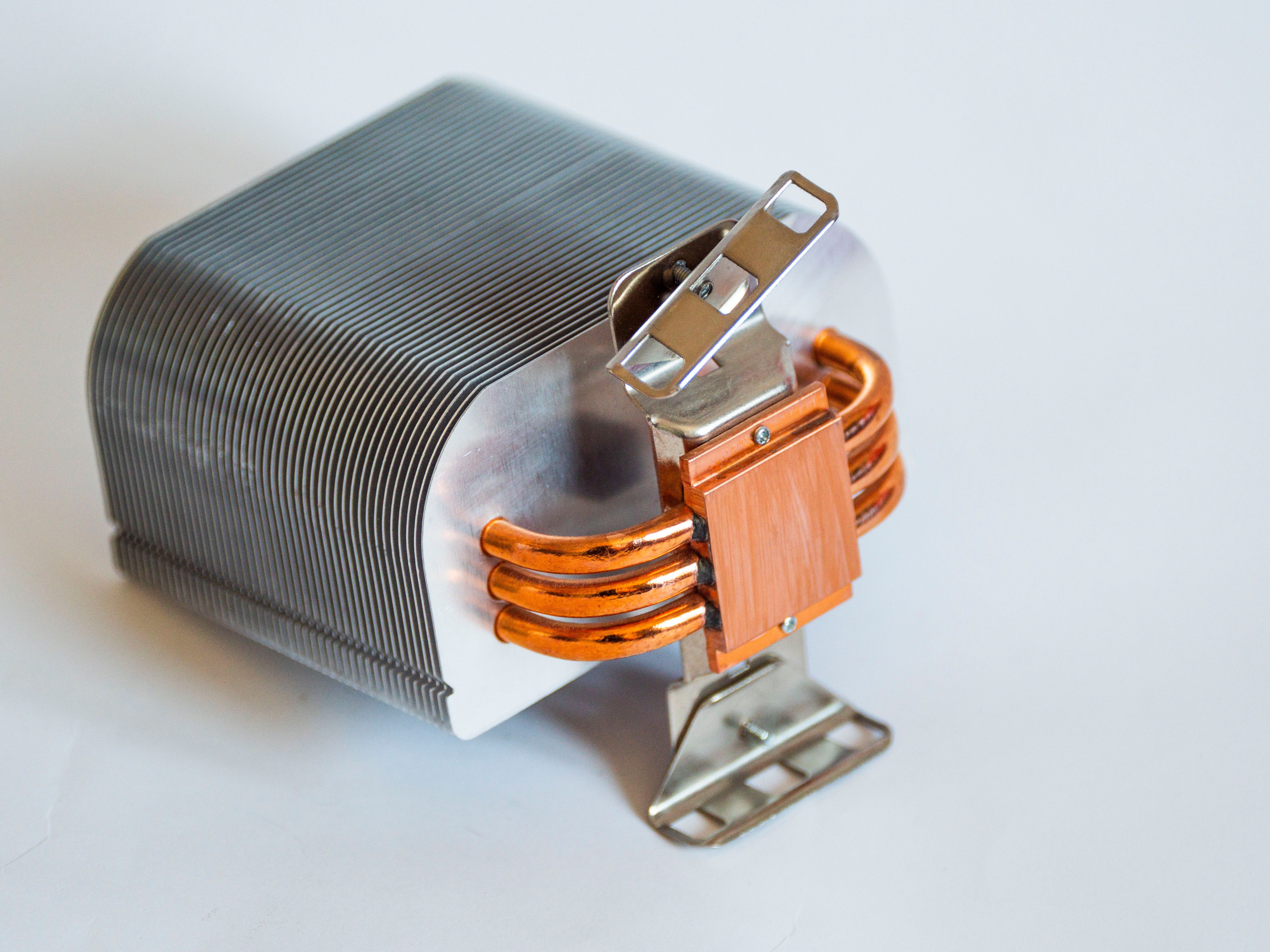 Close-up of Computer Cooling Heatsink Device · Free Stock Photo