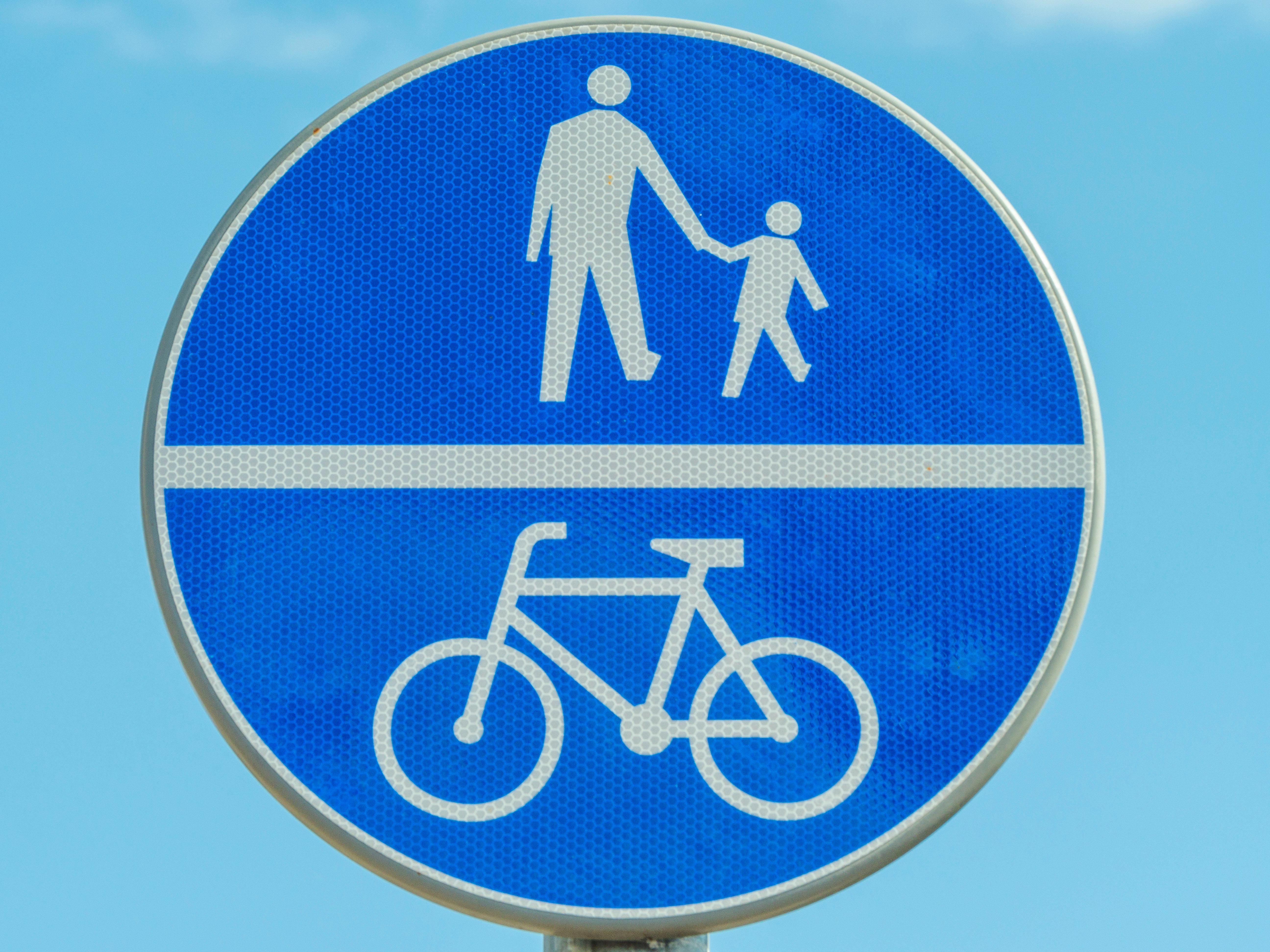 Bicycle and Pedestrian Shared Path Sign · Free Stock Photo