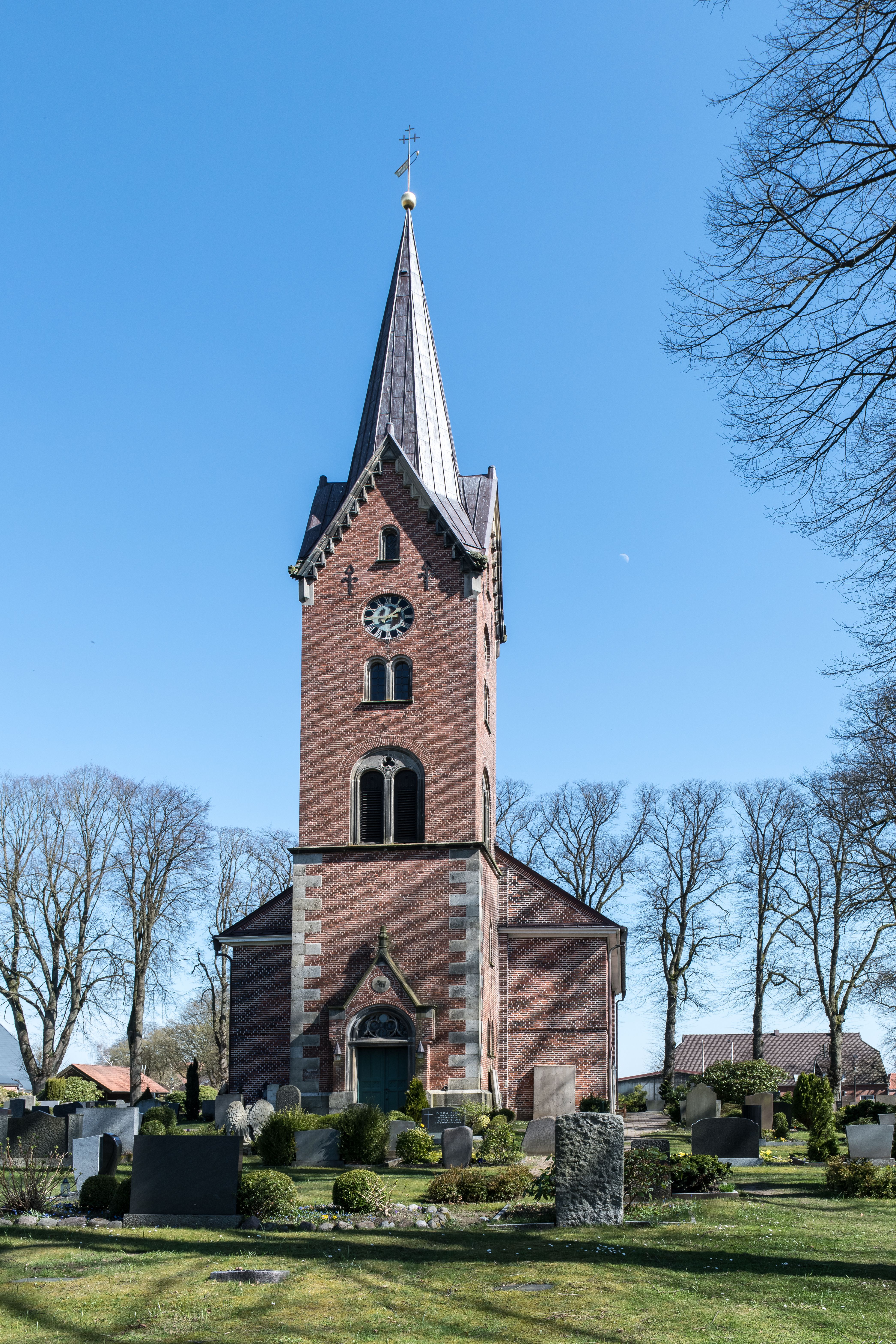 Historic Brick Church in Hohenhorn, Germany · Free Stock Photo