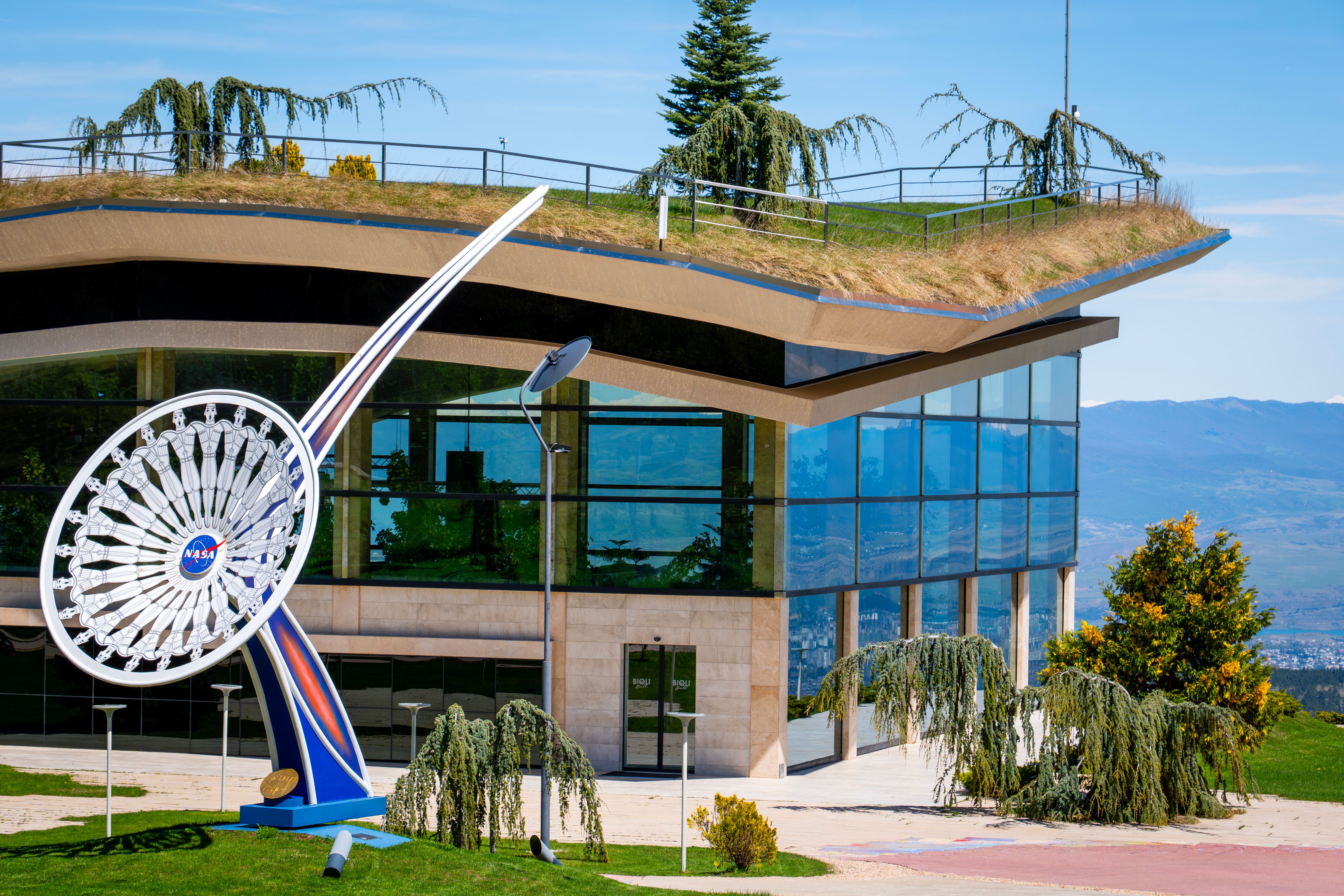 Innovative Green Roof Architecture in Tbilisi · Free Stock Photo