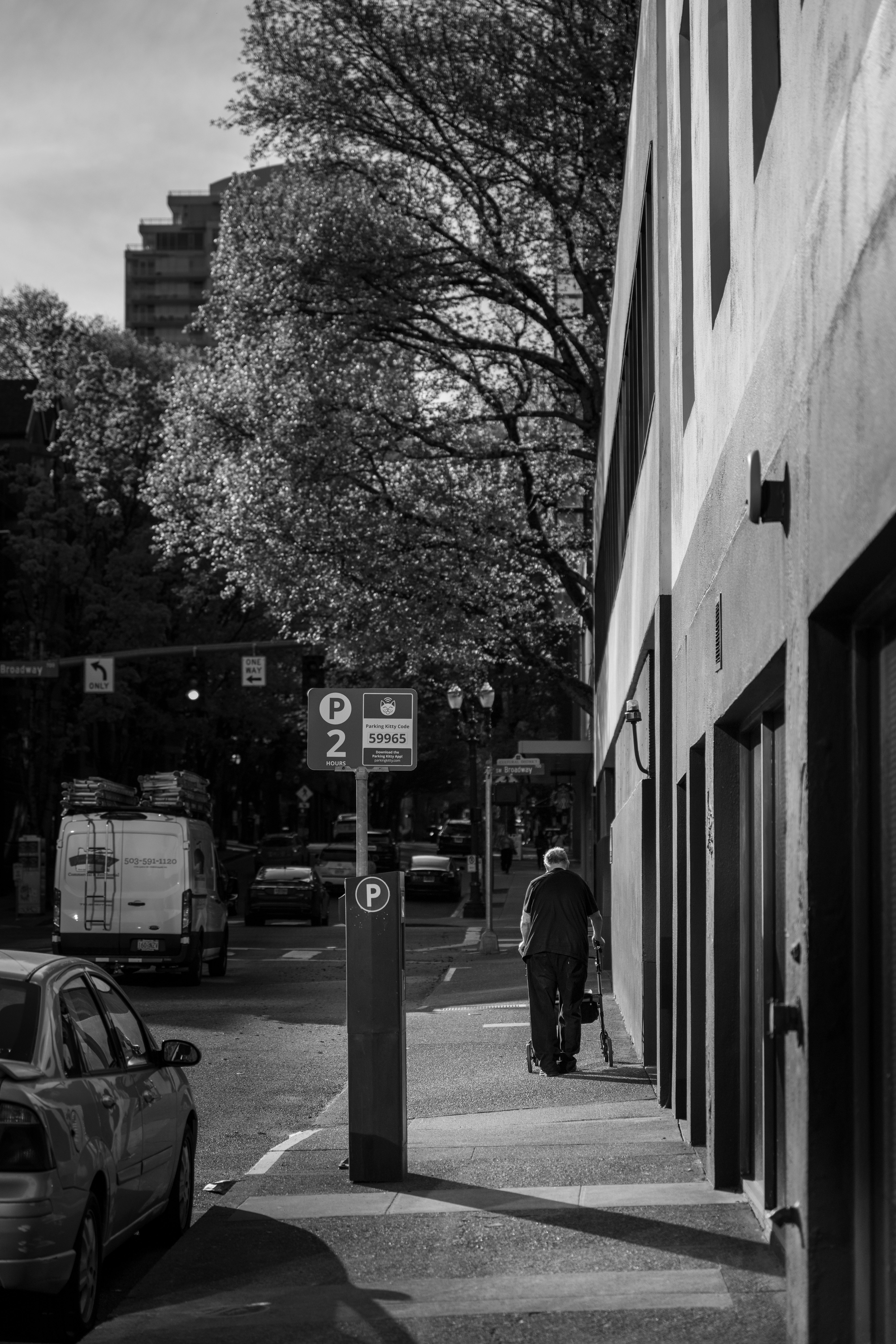 Urban Street Scene in Portland, Oregon · Free Stock Photo