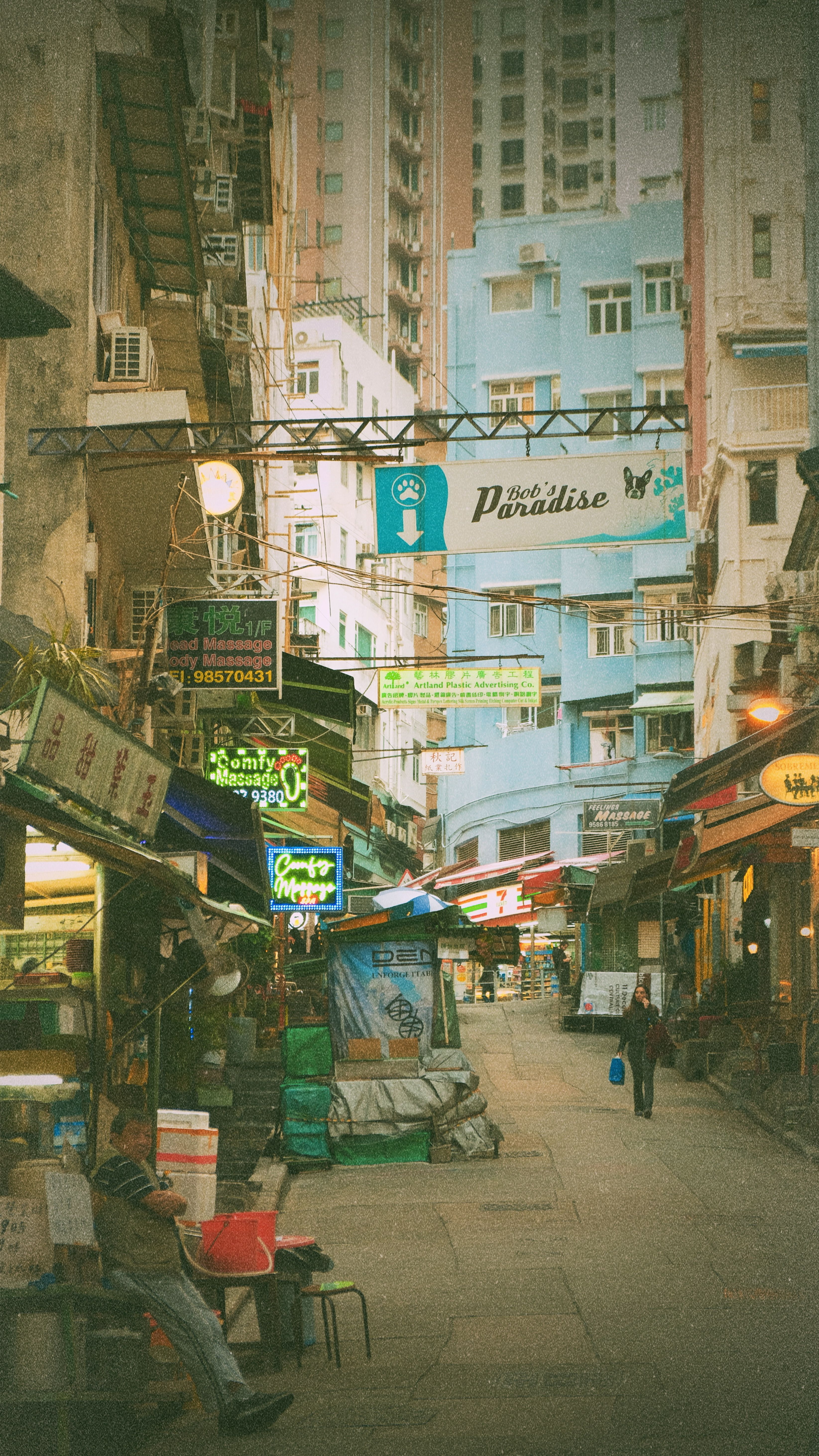 Vibrant Street Scene in Urban Hong Kong · Free Stock Photo