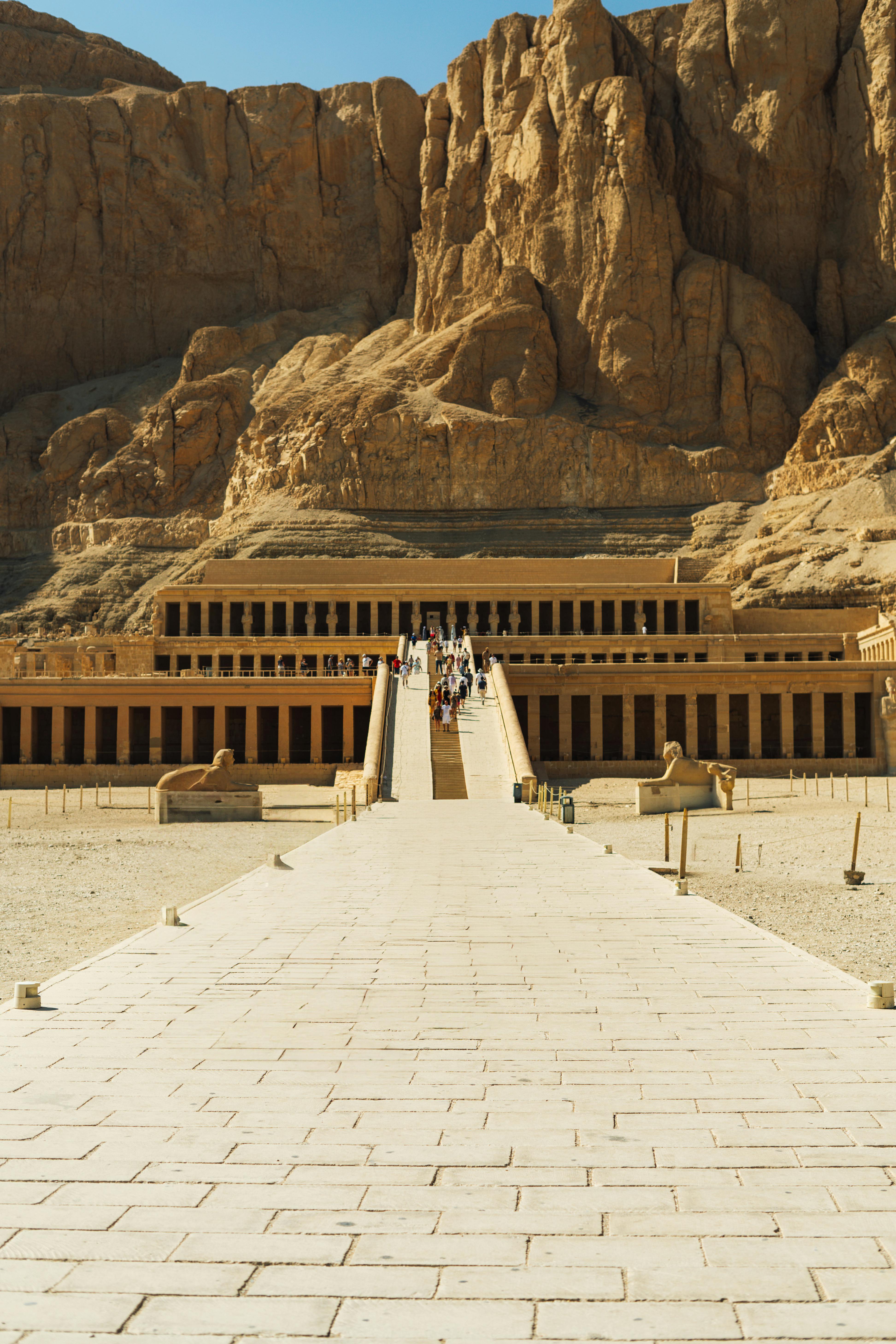 Pyramid Lion Photos, Download The BEST Free Pyramid Lion Stock Photos ...