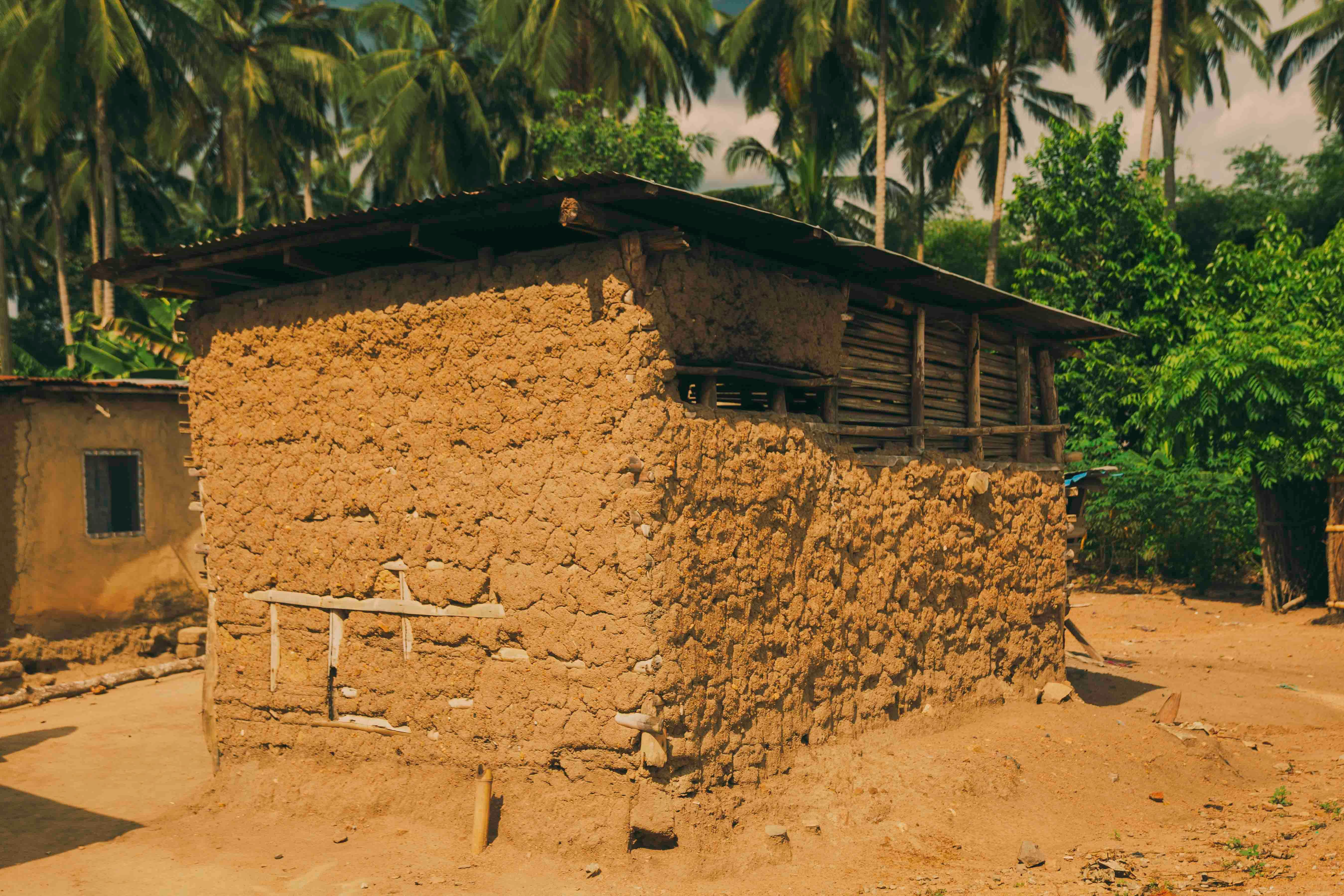 Traditional Mud House in Rural Ghana · Free Stock Photo