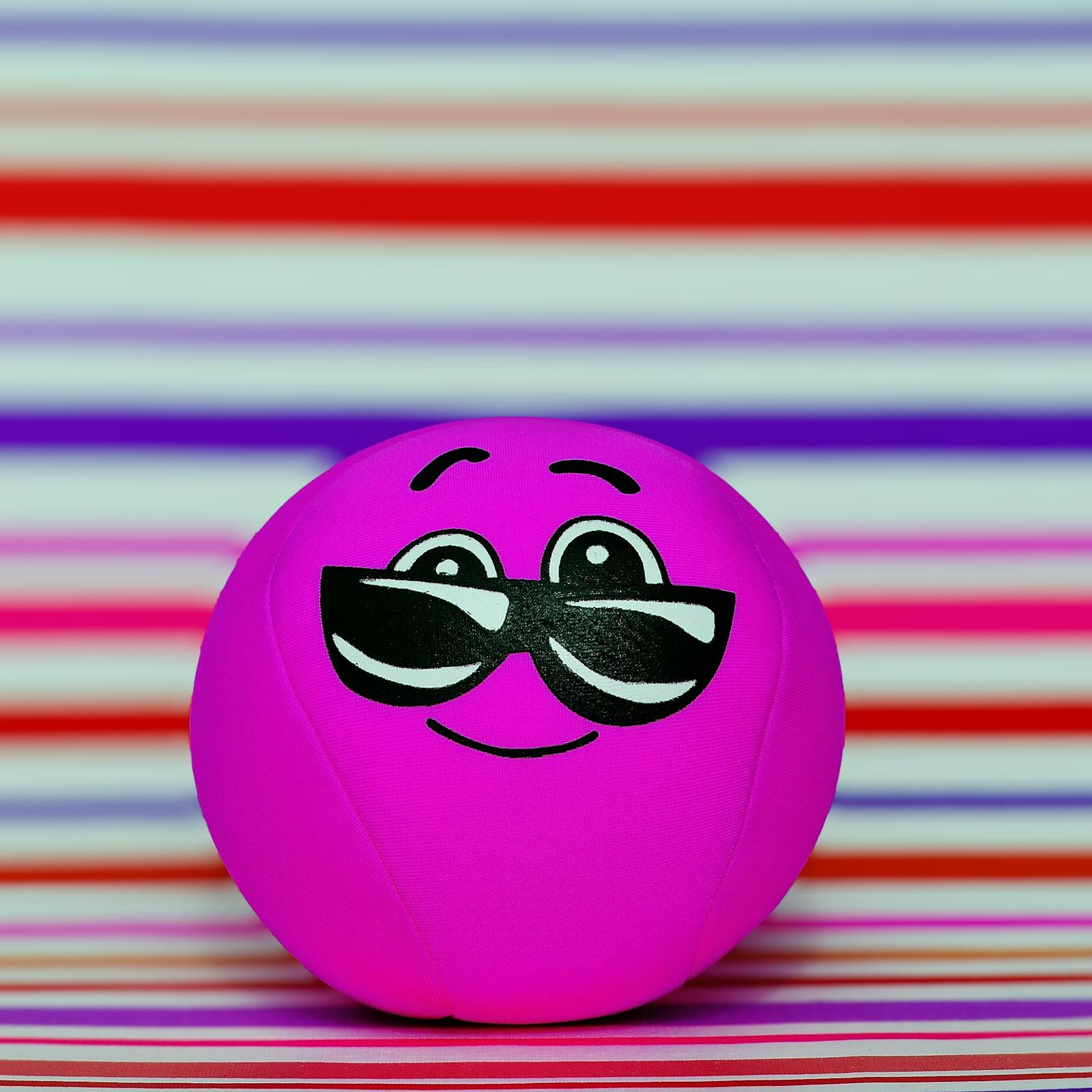 Pink Smiley Face Photos, Download The BEST Free Pink Smiley Face Stock ...