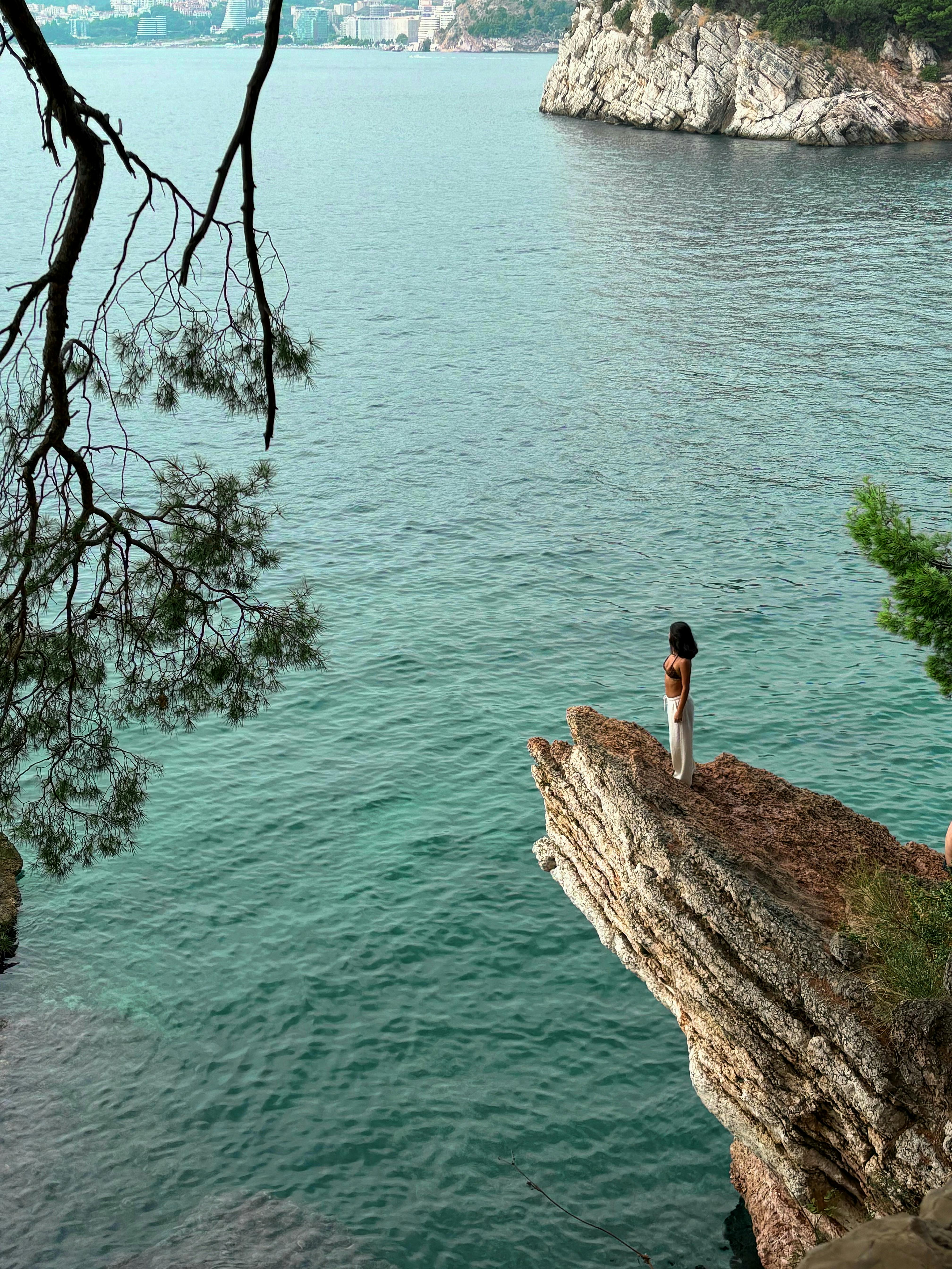 Woman On The Edge Photos, Download The BEST Free Woman On The Edge ...