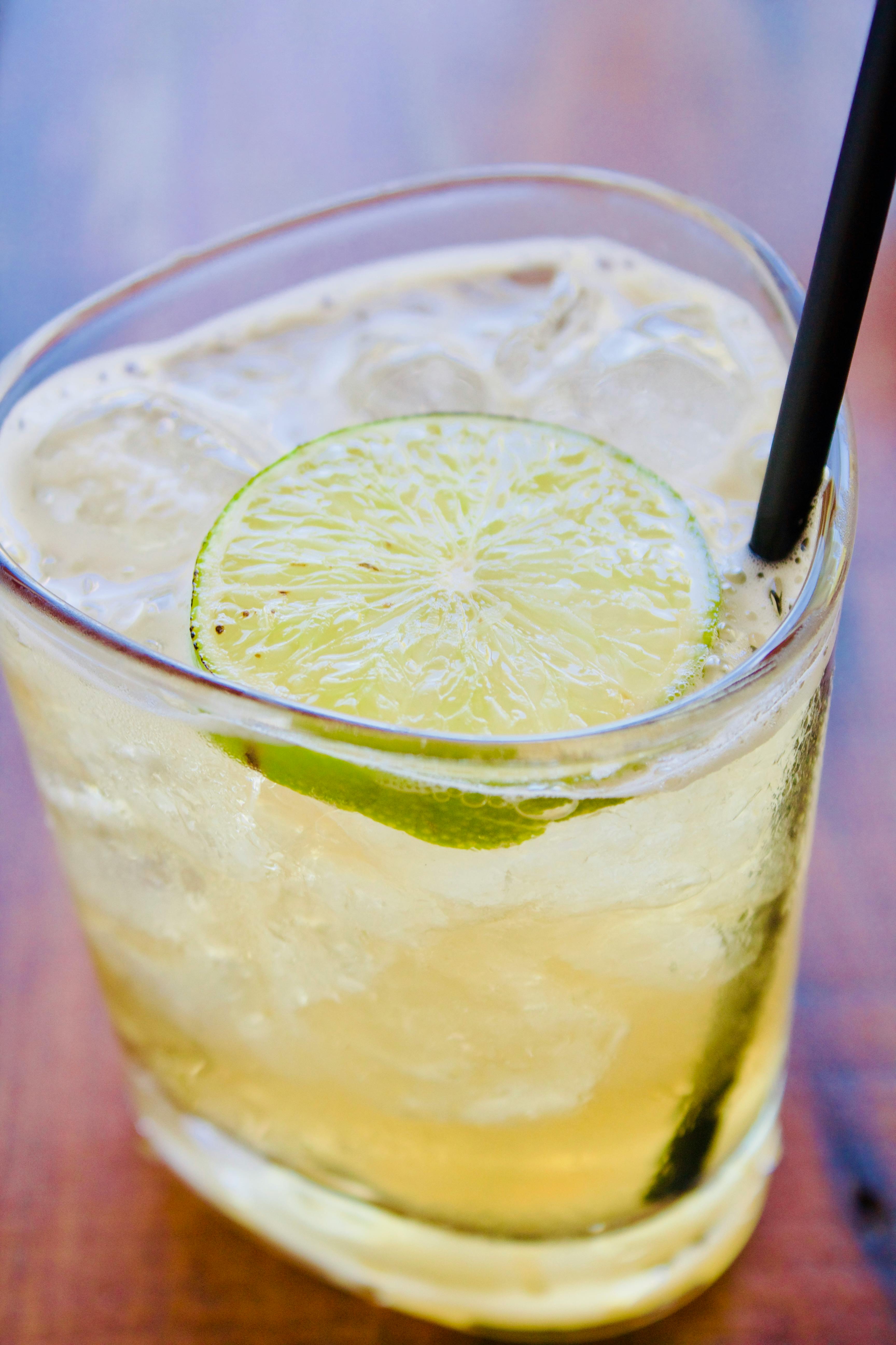 Refreshing Lime Cocktail with Ice Cubes · Free Stock Photo