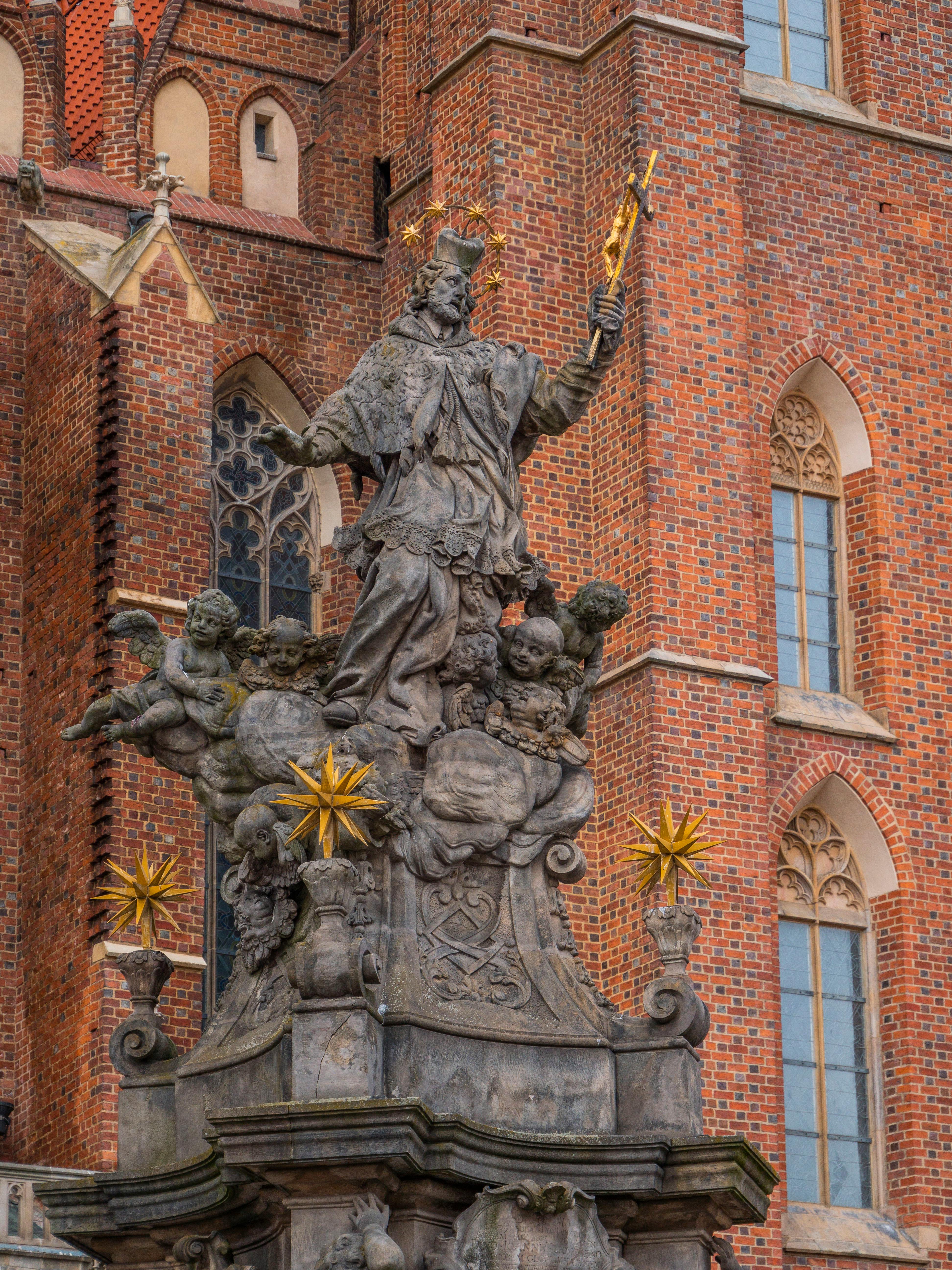 Siting Statue Photos, Download The BEST Free Siting Statue Stock Photos ...