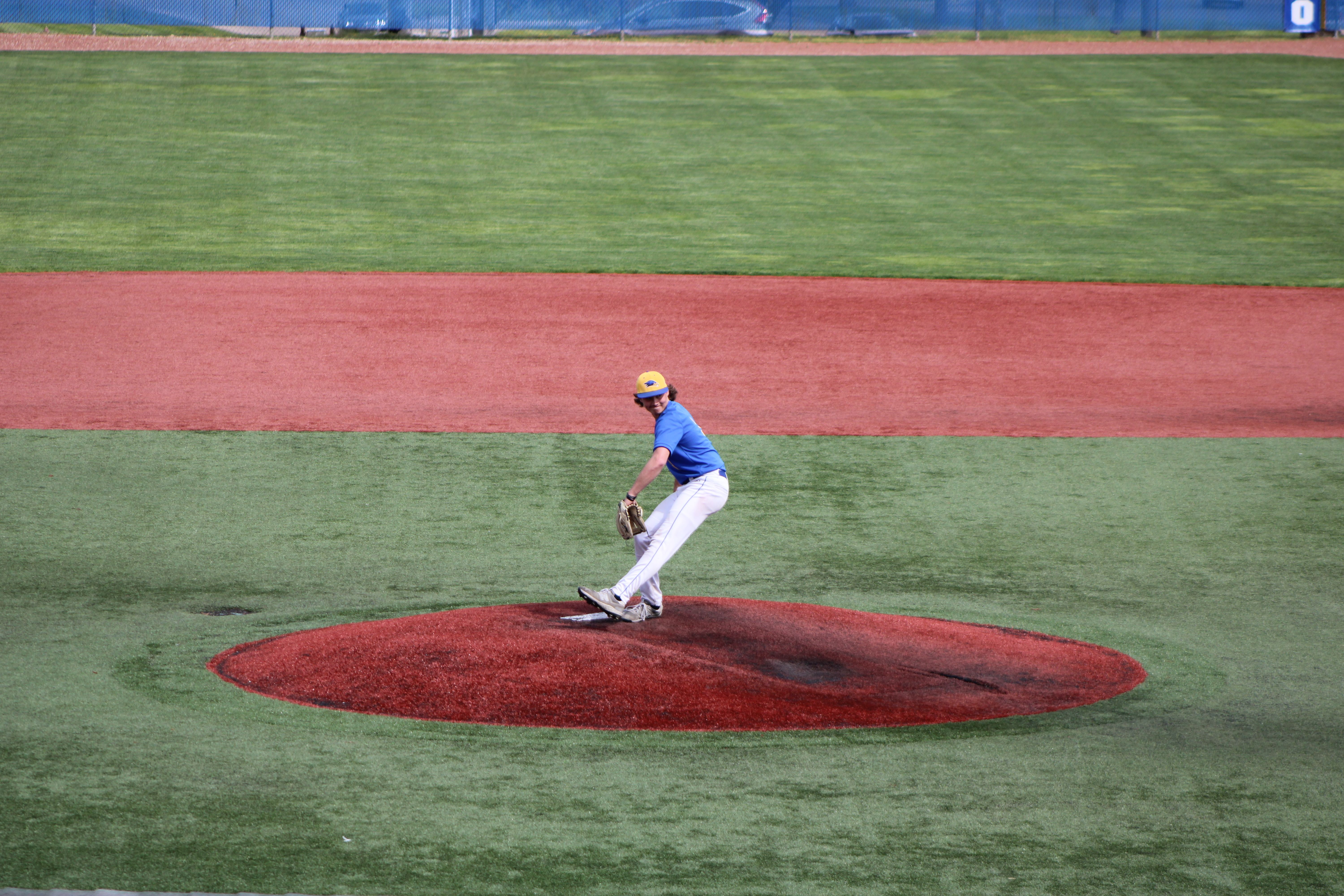 Man Throwing Baseball · Free Stock Photo