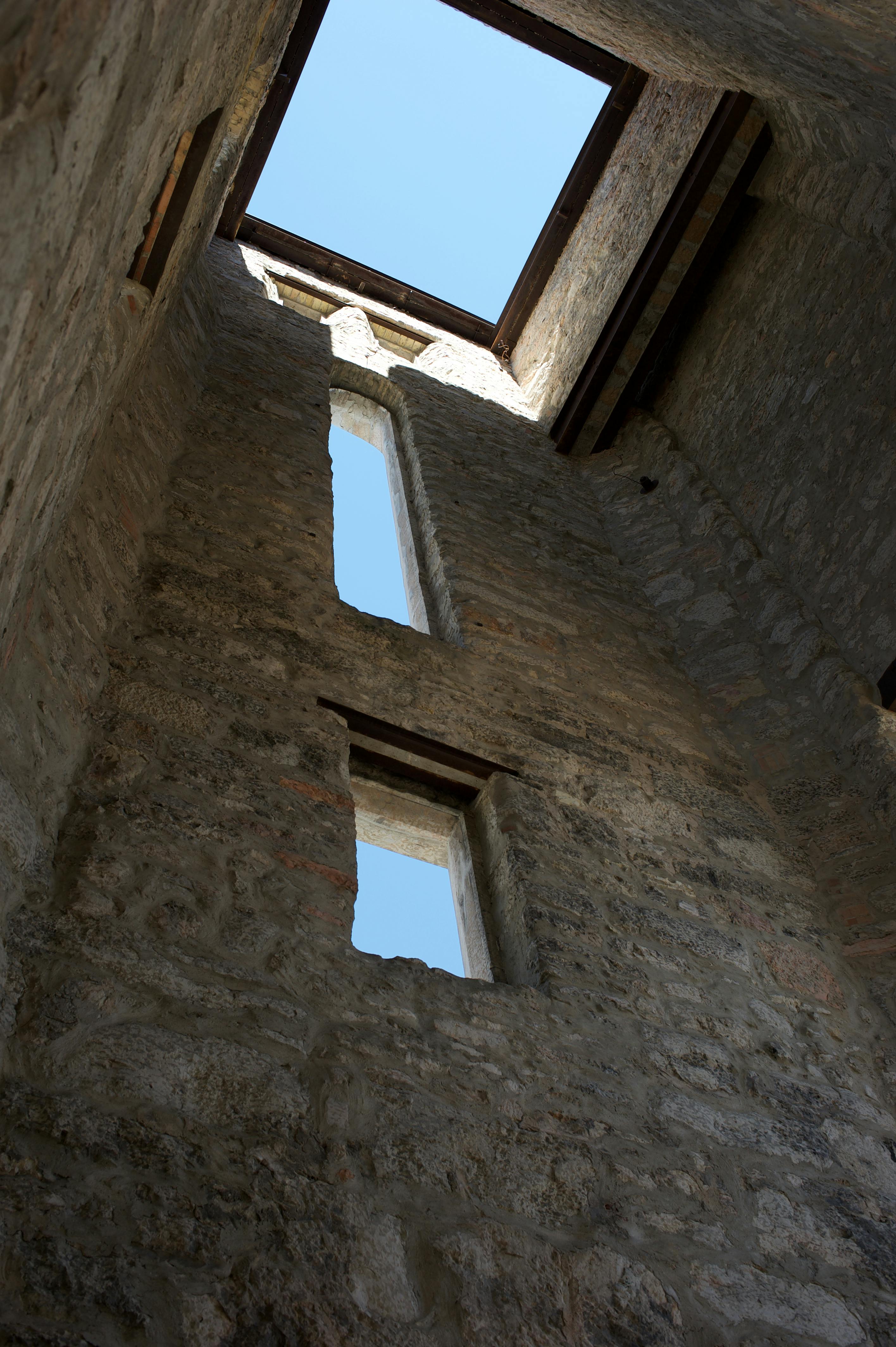 Looking Up Inside Historic Stone Structure · Free Stock Photo