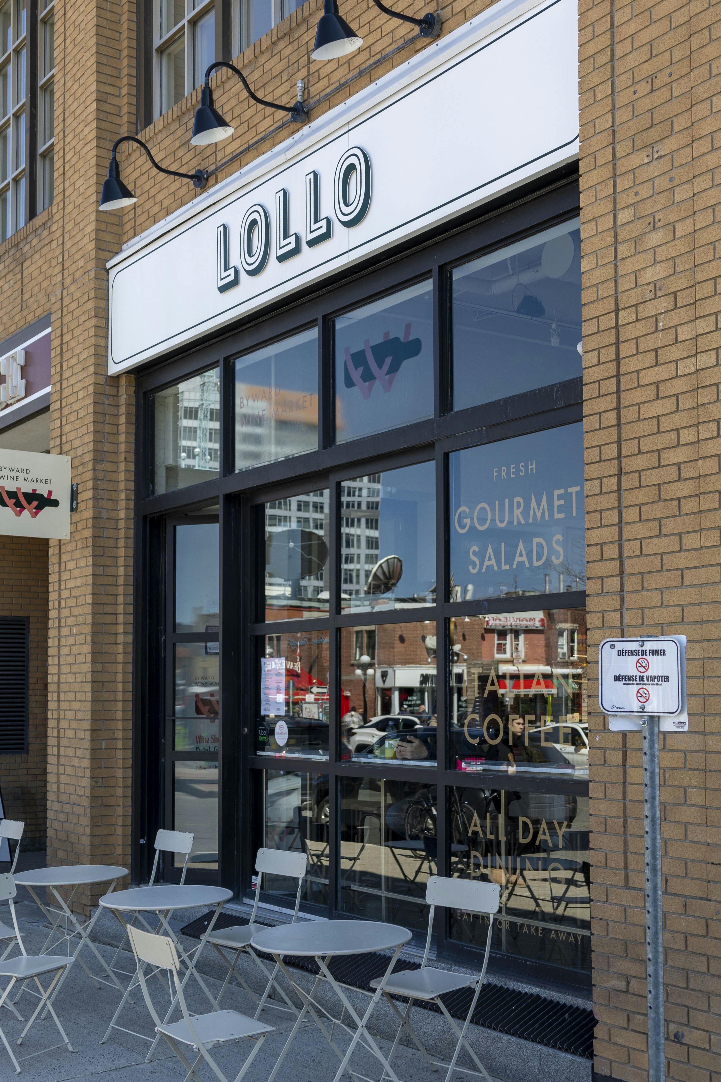 Charming Outdoor Cafe Seating at Lollo · Free Stock Photo