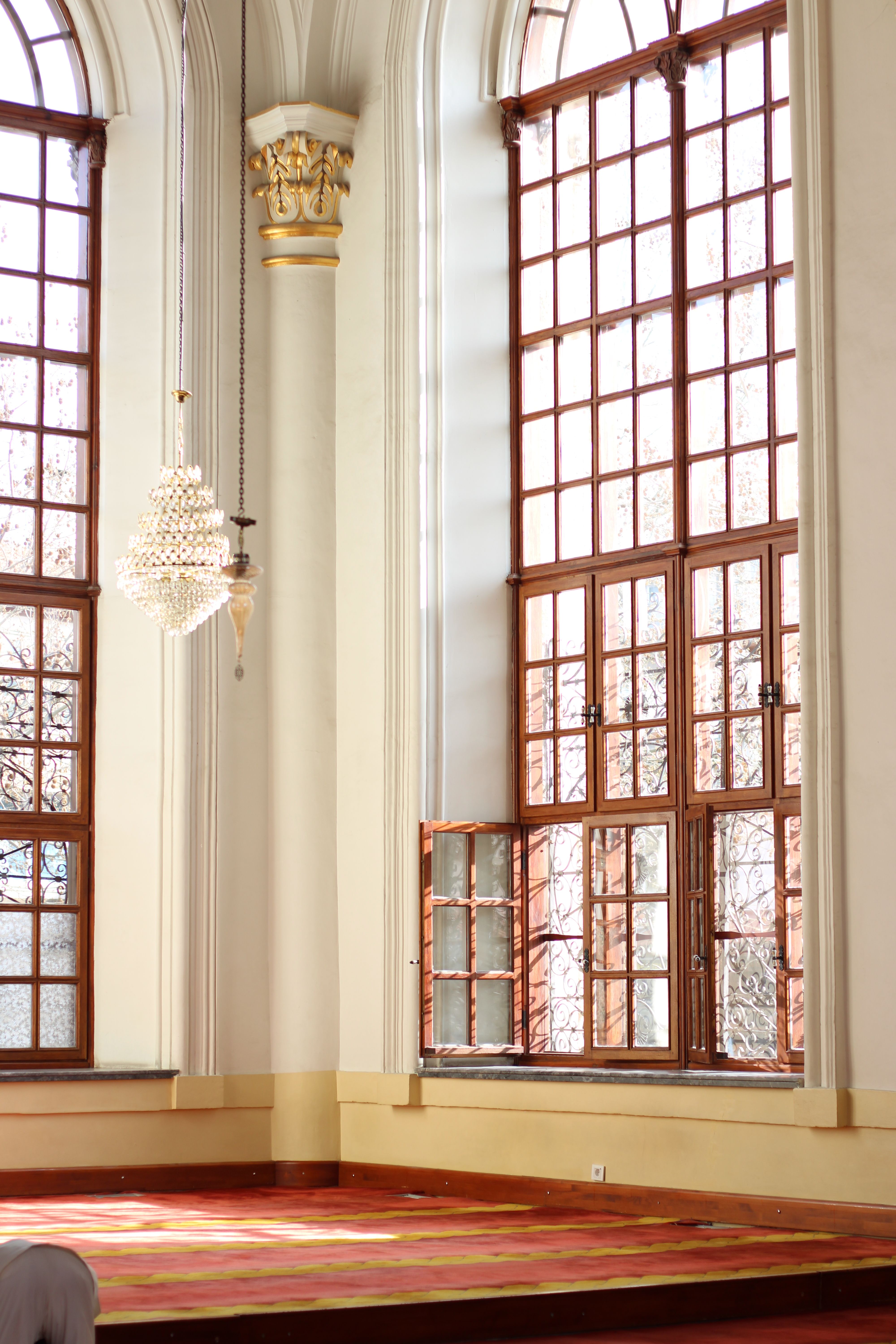 Elegant Mosque Interior with Large Windows · Free Stock Photo
