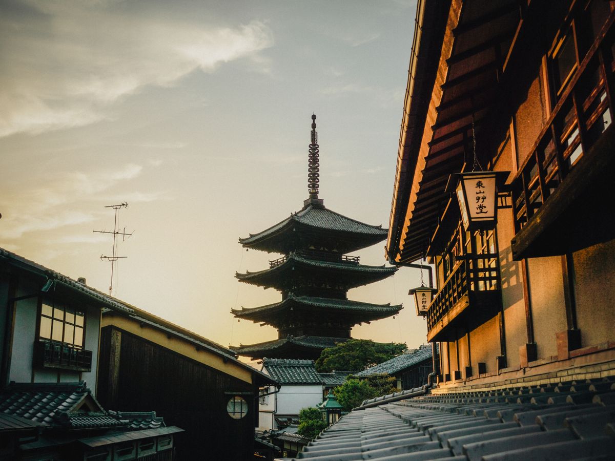 Sunset+Over+Kyoto+Traditional+Street Photos, Download The BEST Free ...
