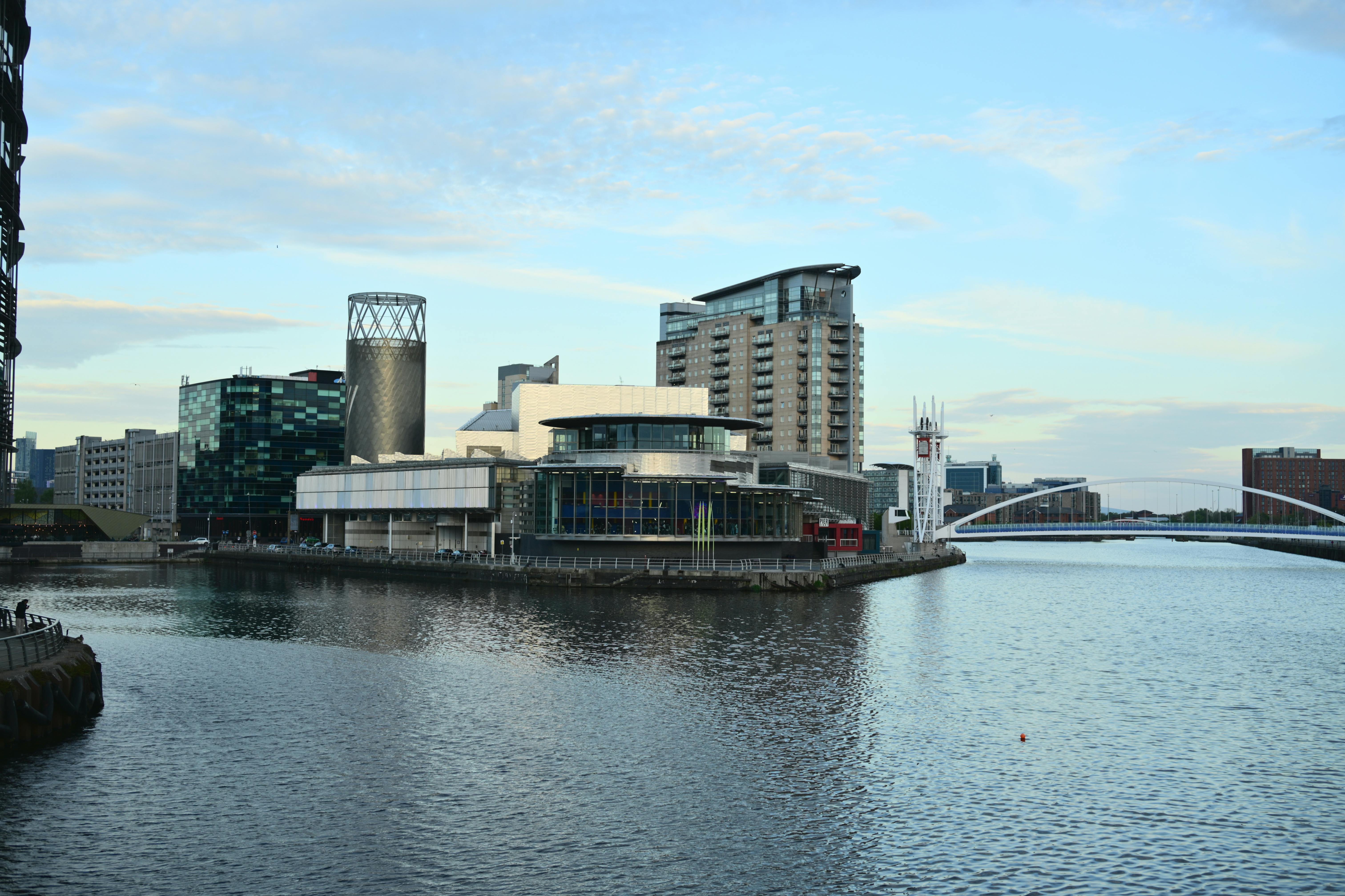 Manchester Bridge Rva Photos, Download The BEST Free Manchester Bridge ...