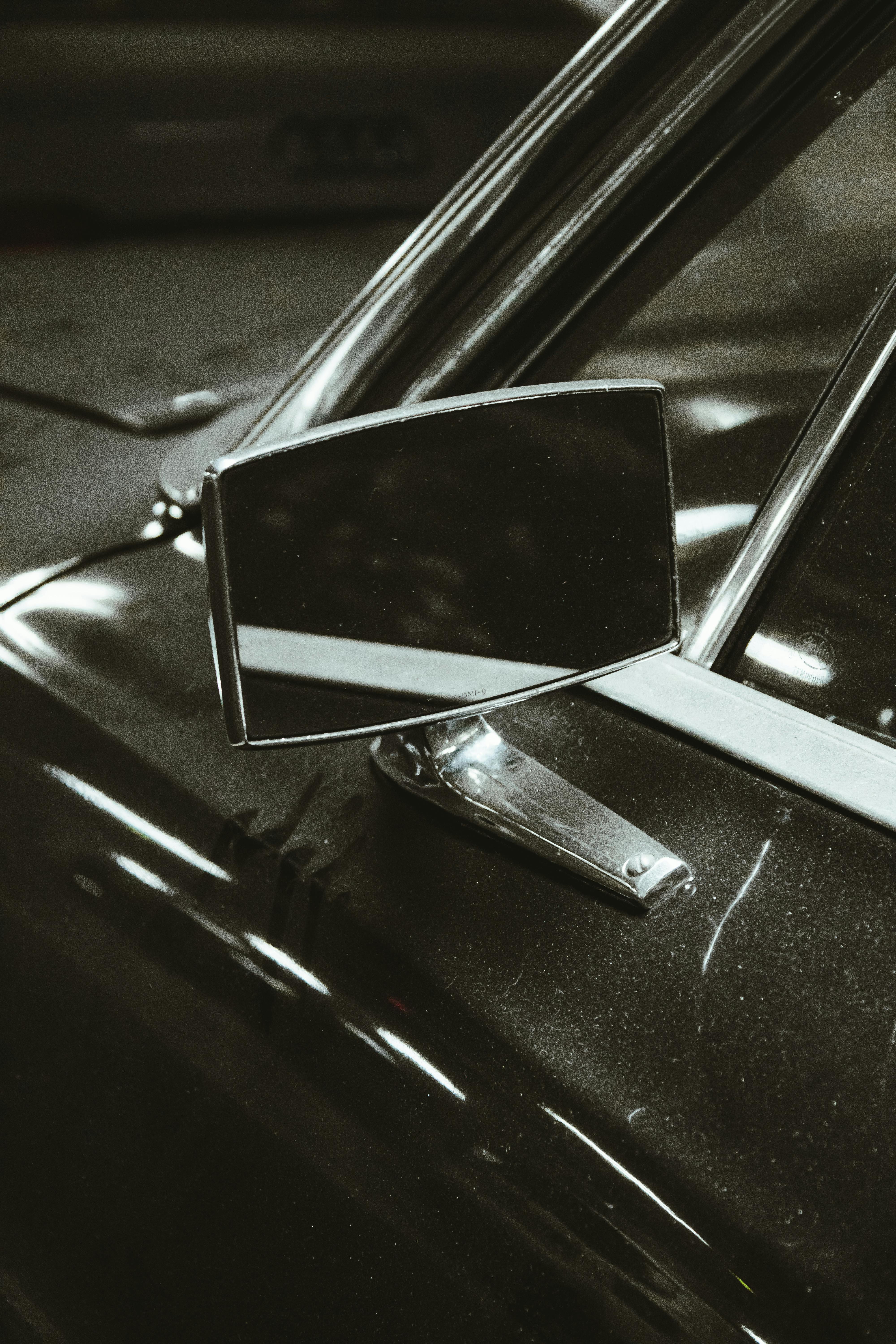 Close-up of Vintage Car Side Mirror · Free Stock Photo