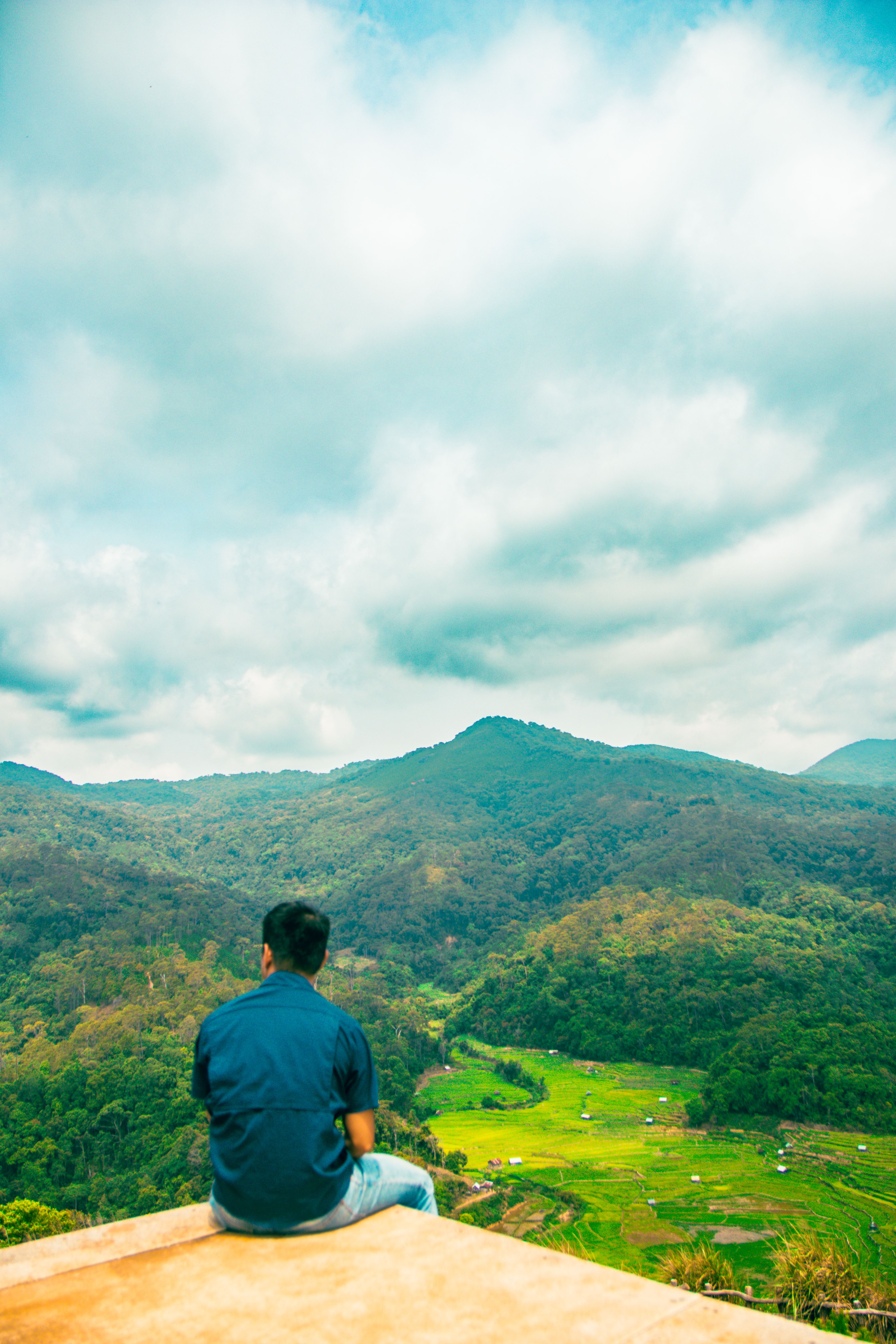 Scenic View of Kon Tum's Lush Mountains · Free Stock Photo