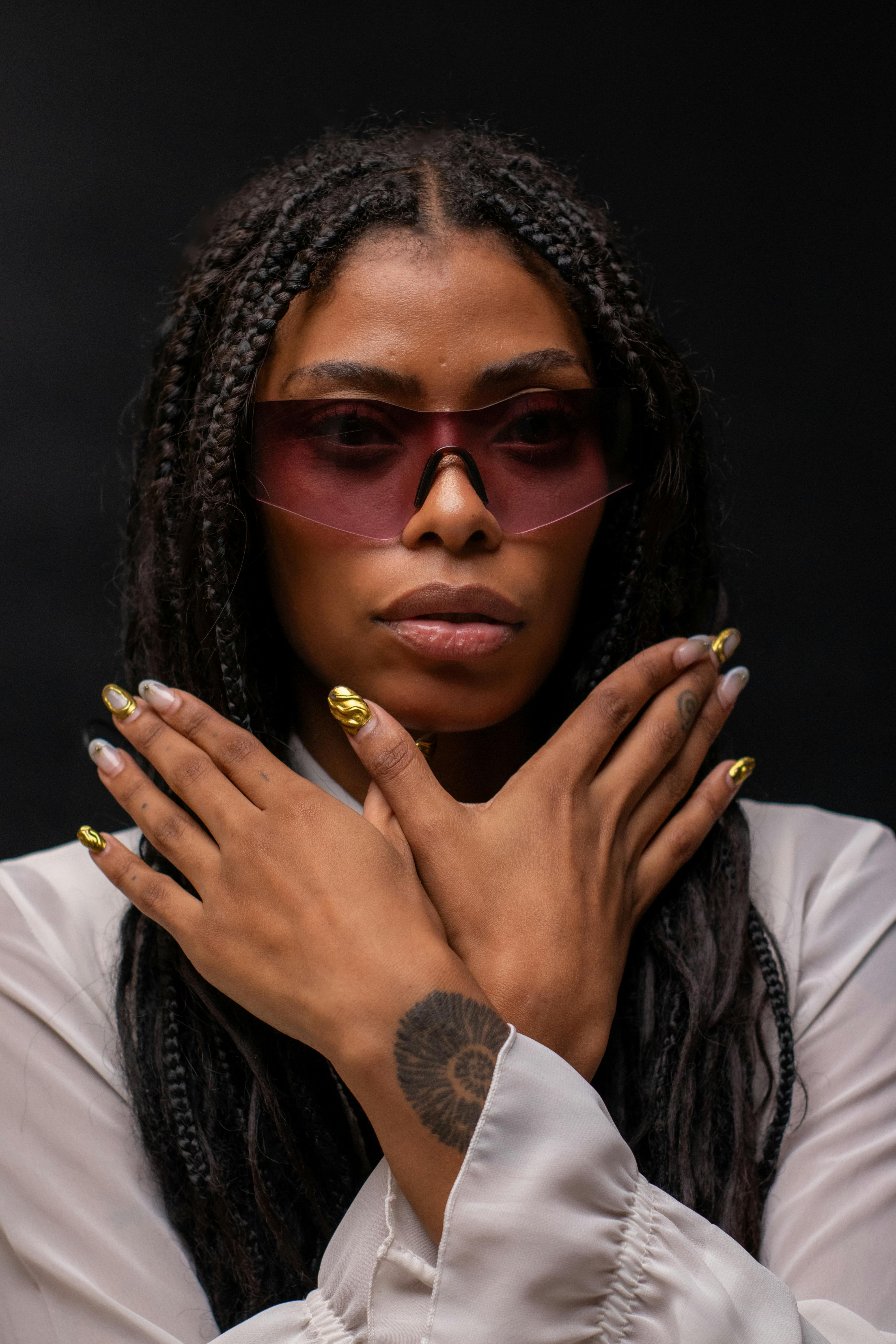 Monkey+Hands+On+Head Photos, Download The BEST Free Monkey+Hands+On ...