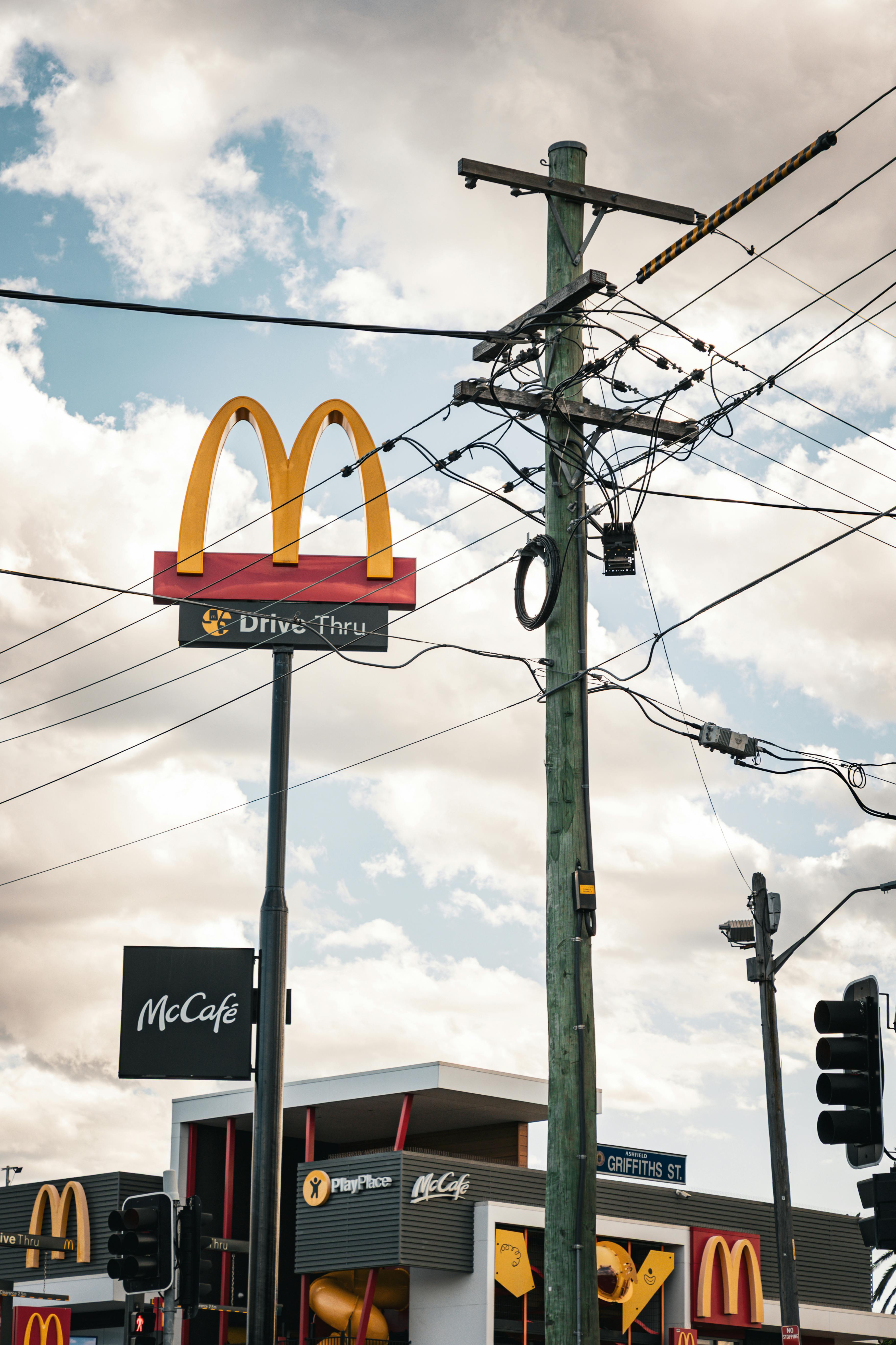 Iconic Fast Food Chain Drive-Thru in Sydney · Free Stock Photo