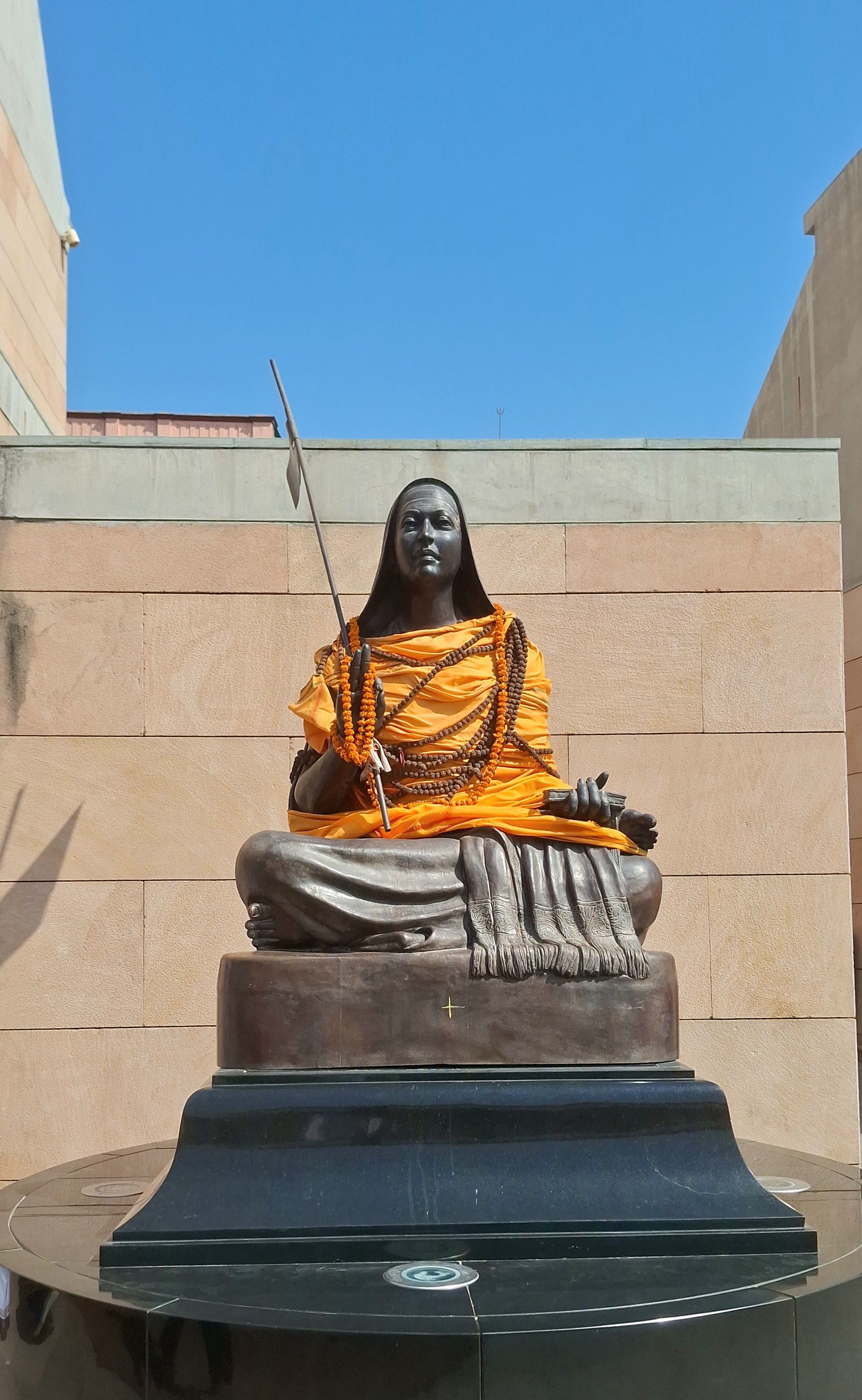 Statue of Indian Sage Adorned with Ornaments · Free Stock Photo