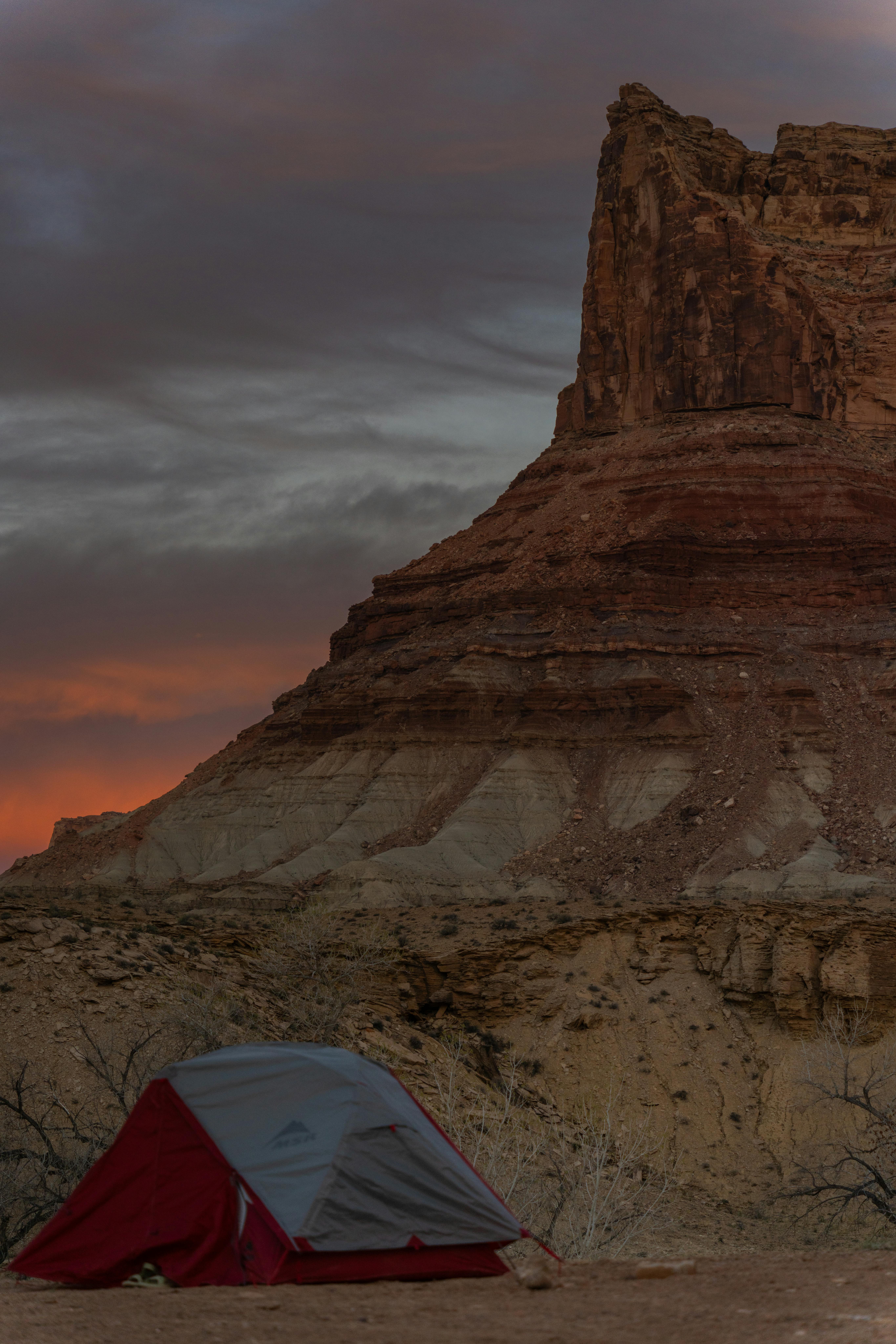 Camping Under a Desert Cliff in Utah · Free Stock Photo