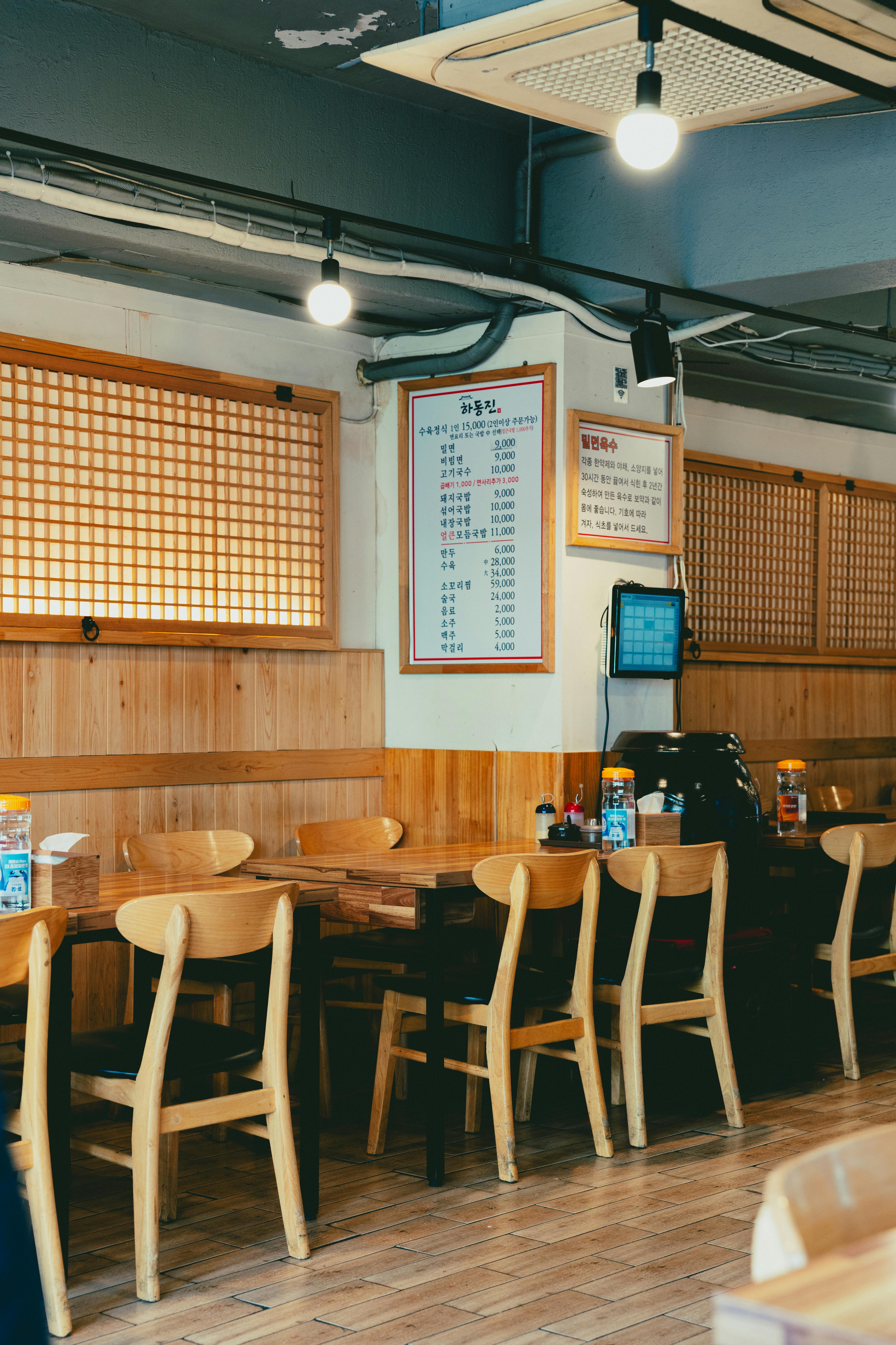 Cozy Korean Restaurant Interior in Seoul · Free Stock Photo