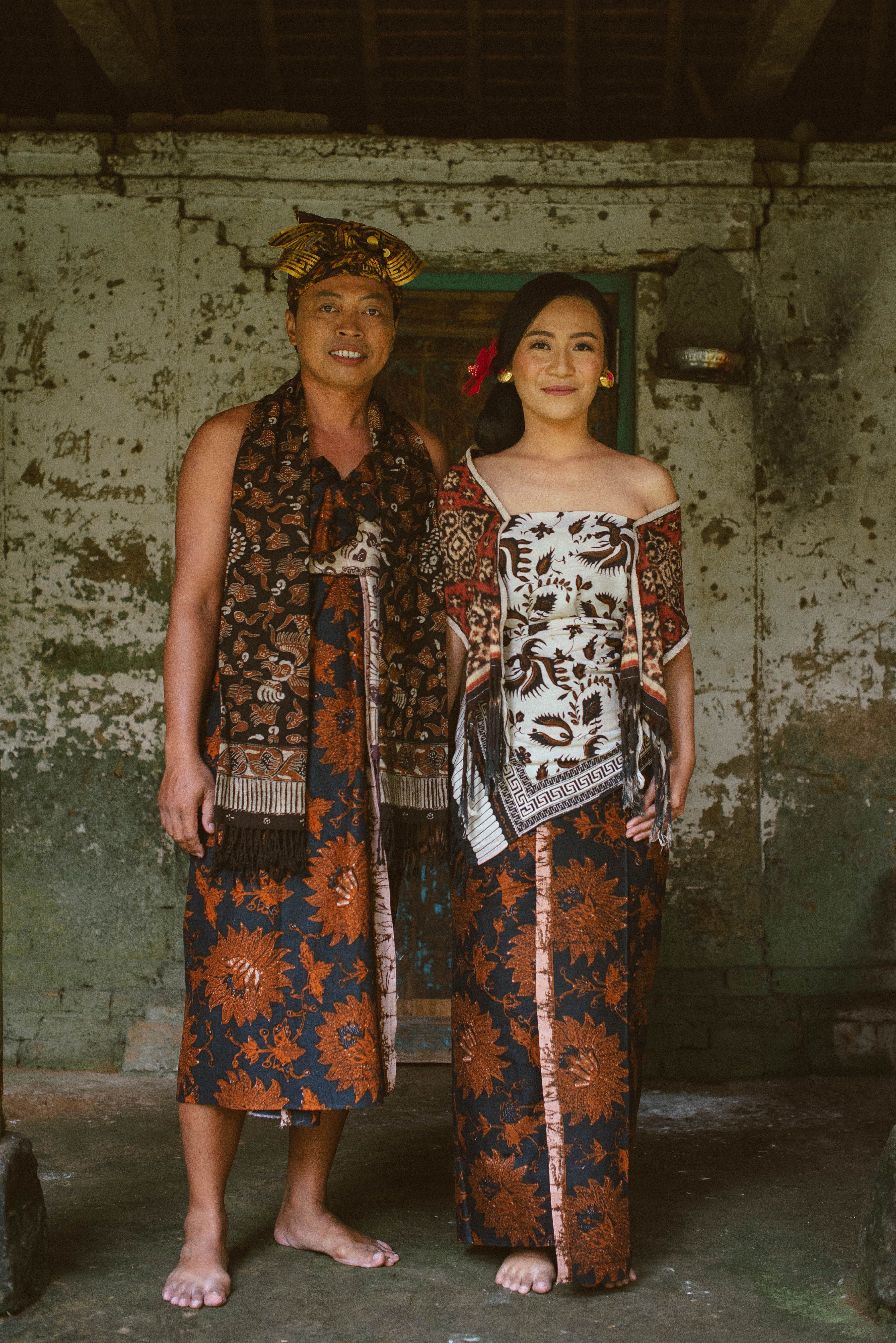 Traditional Balinese Attire Portrait in Bali · Free Stock Photo