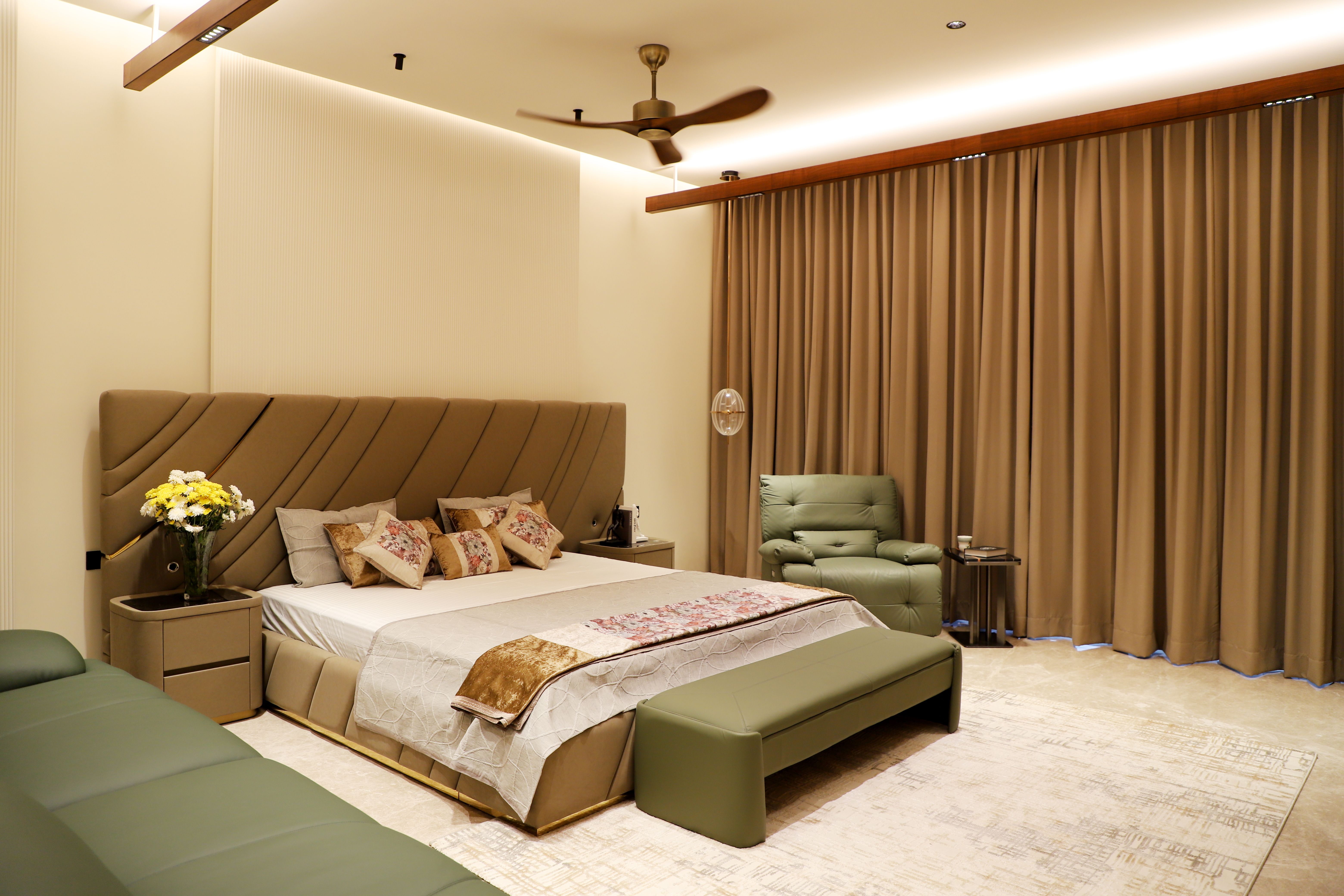 Well Appointed Room Photos, Download The BEST Free Well Appointed Room ...