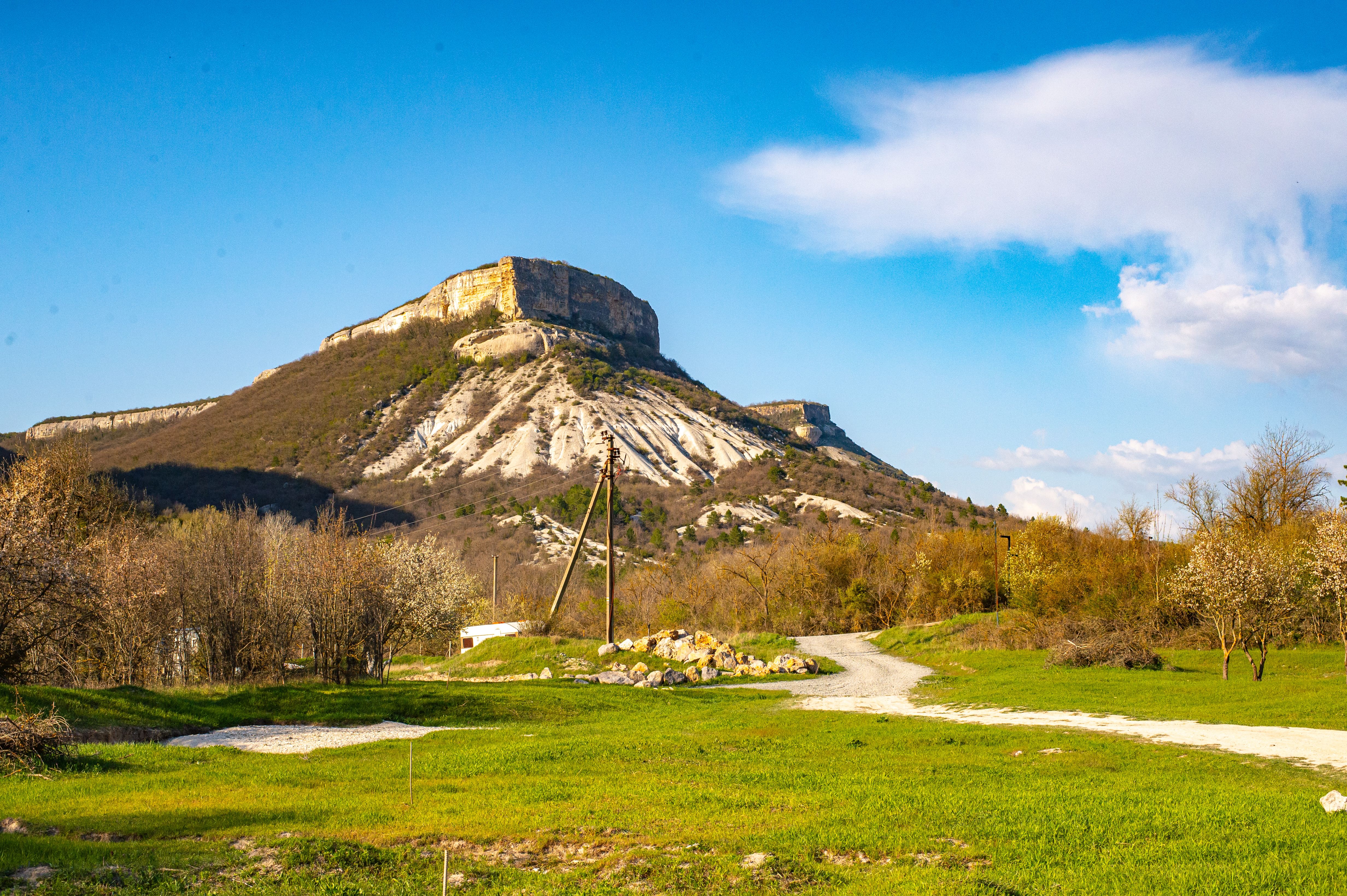 Scenic View of Lone Mountain in Spring · Free Stock Photo