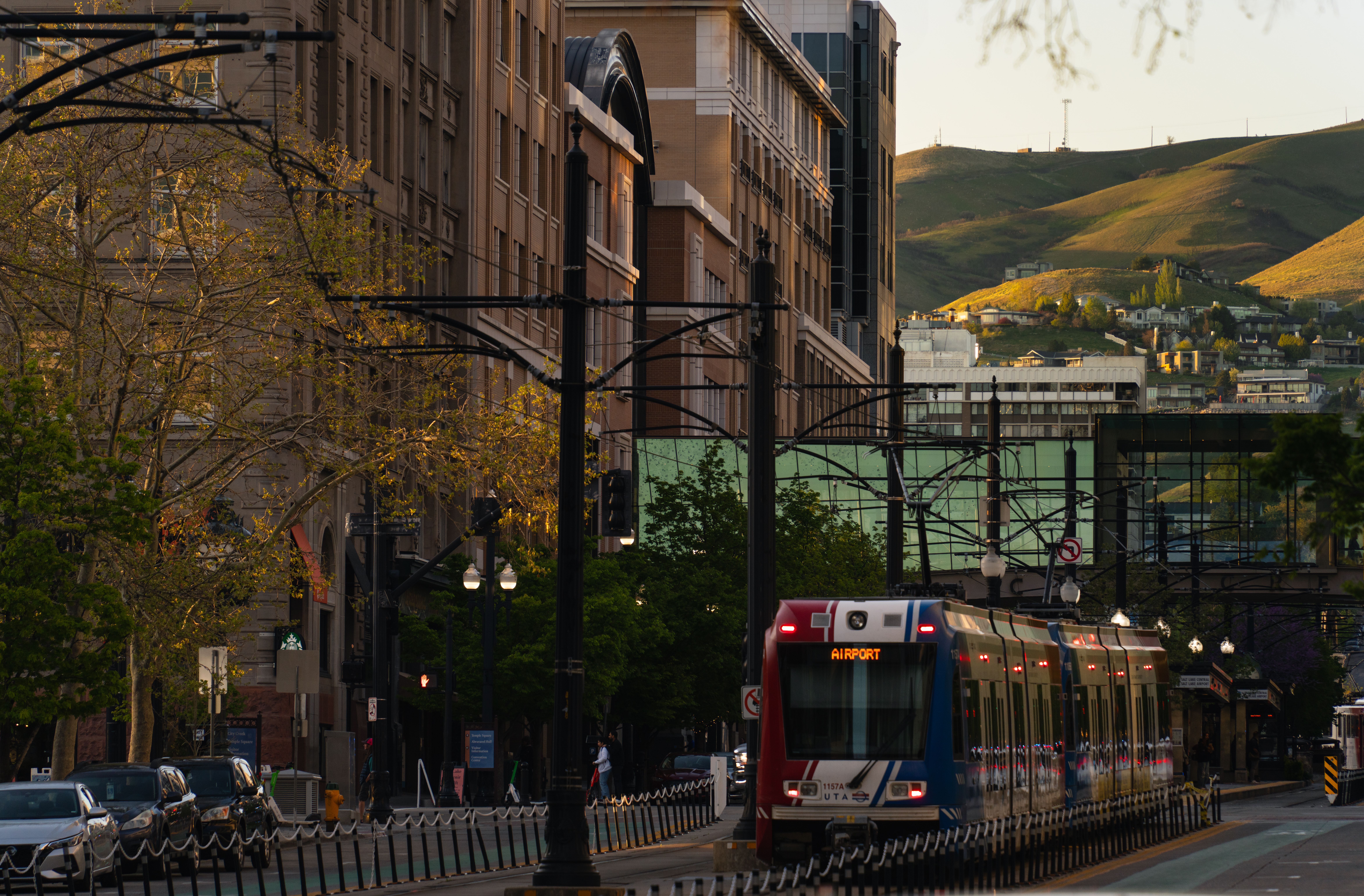 Salt Lake City Tram on a Spring Evening Sunset · Free Stock Photo