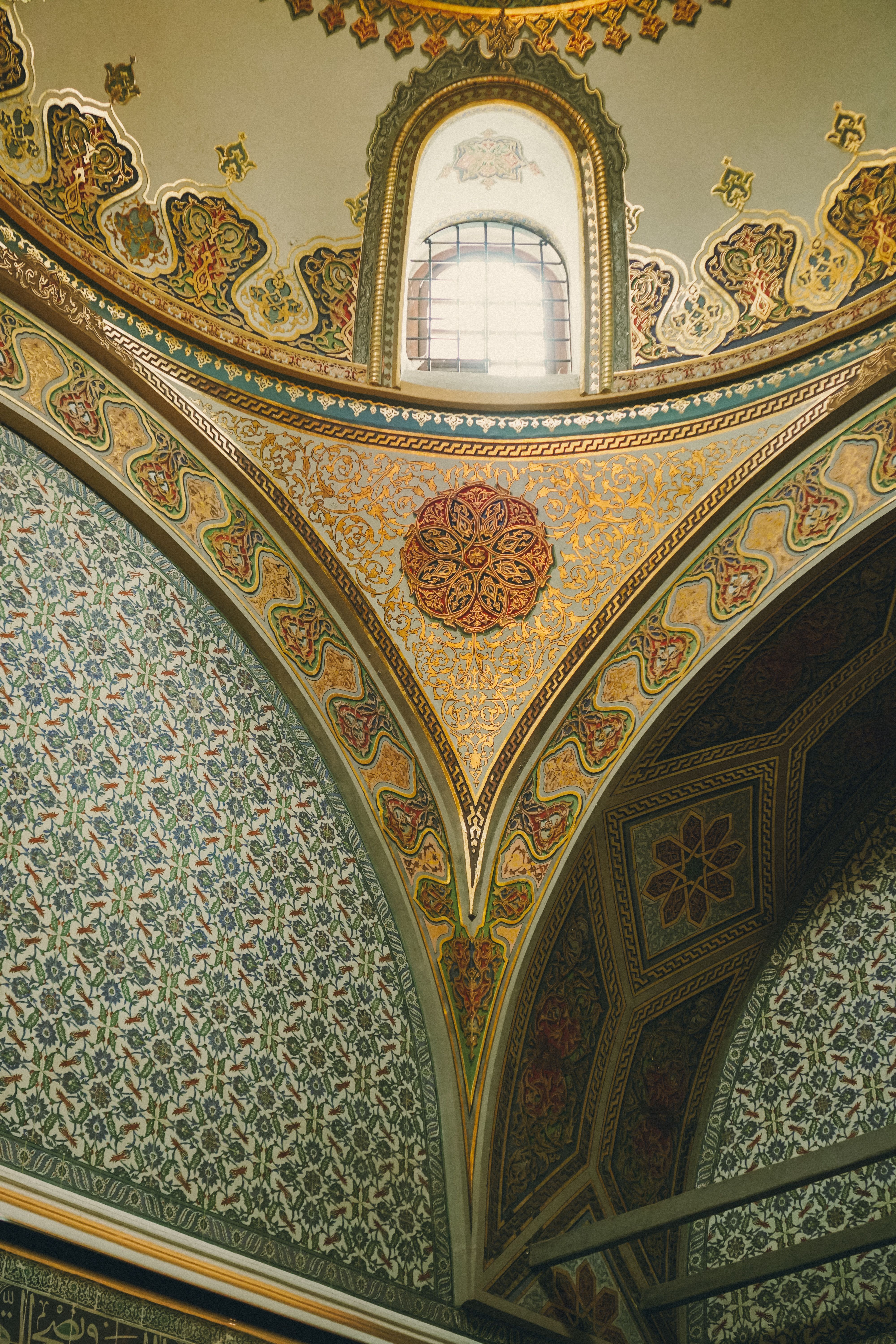 Intricate Ottoman Architecture Ceiling Detail · Free Stock Photo