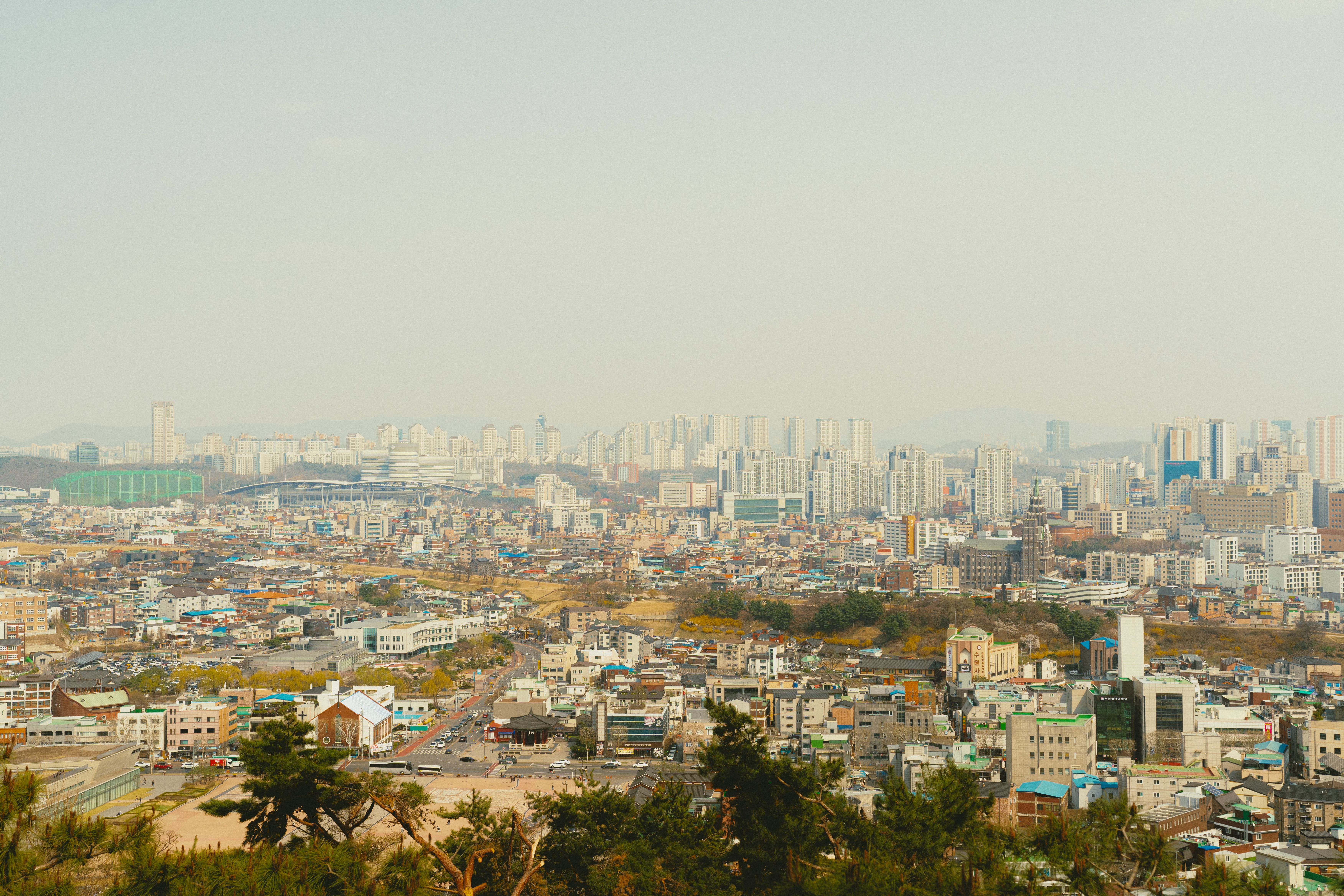 City From Below View Wide Photos, Download The BEST Free City From ...