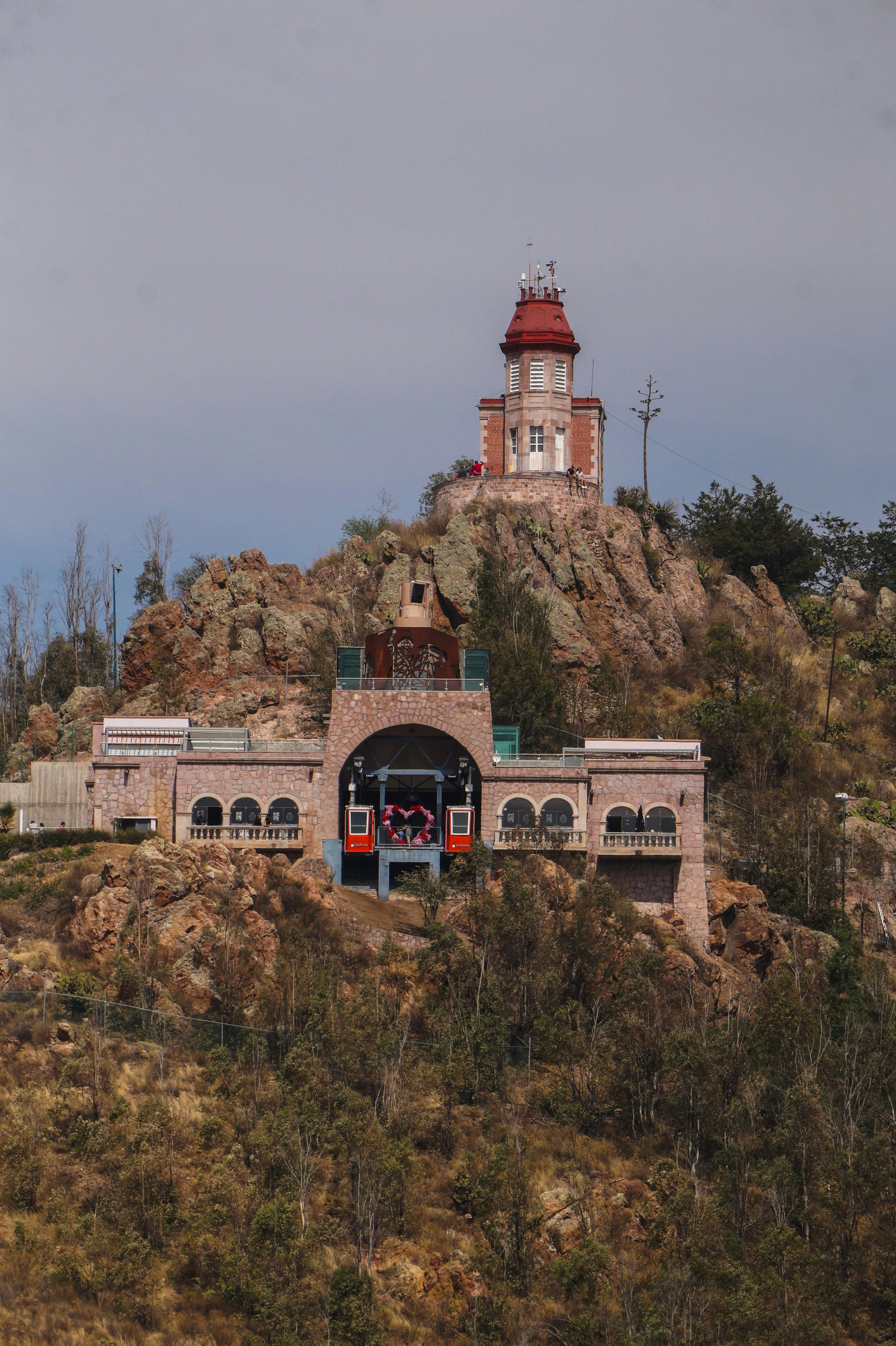 Scenic View of Aerial Tramway Station and Tower · Free Stock Photo