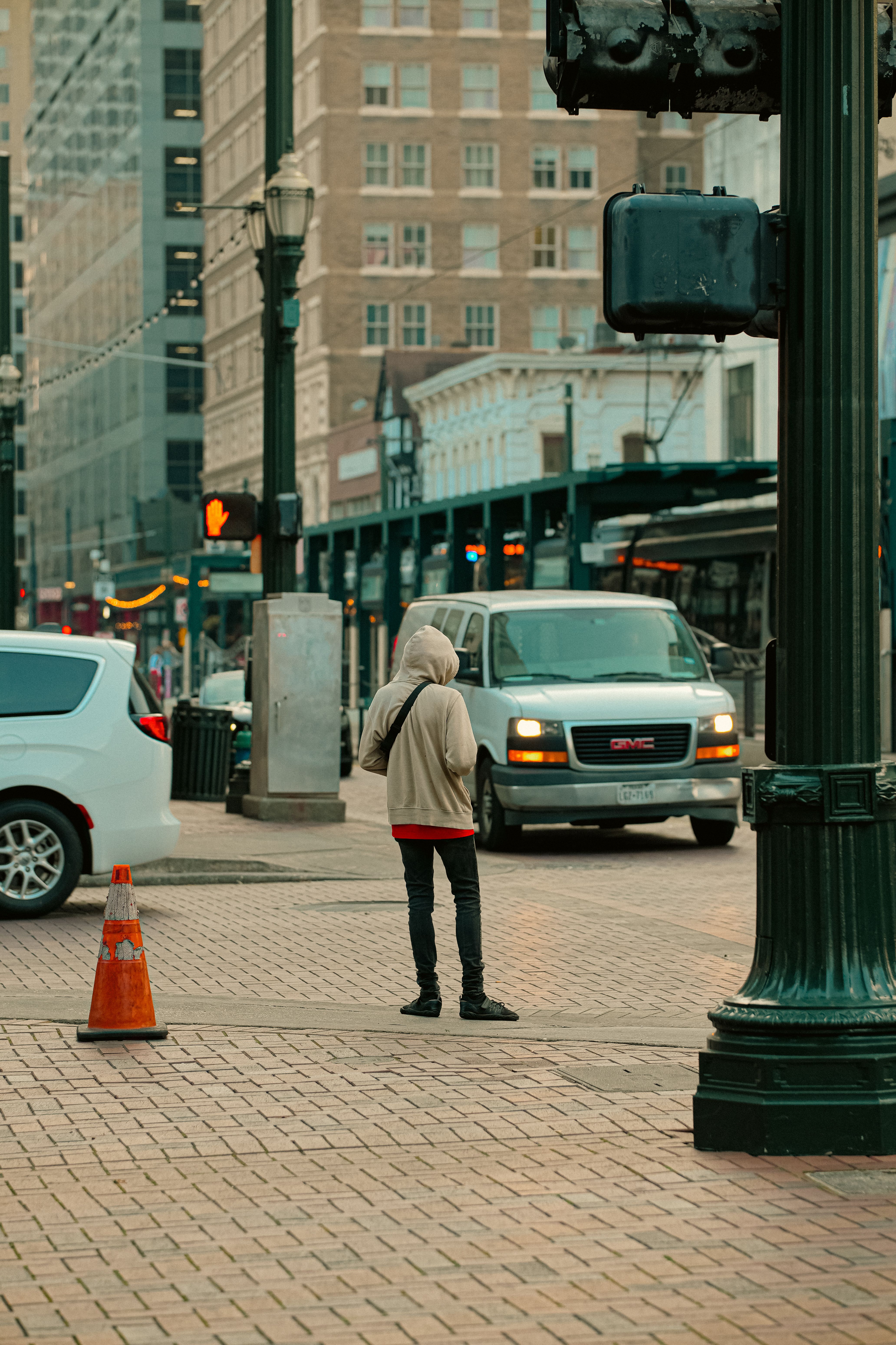 Urban Street Scene in Downtown Houston · Free Stock Photo