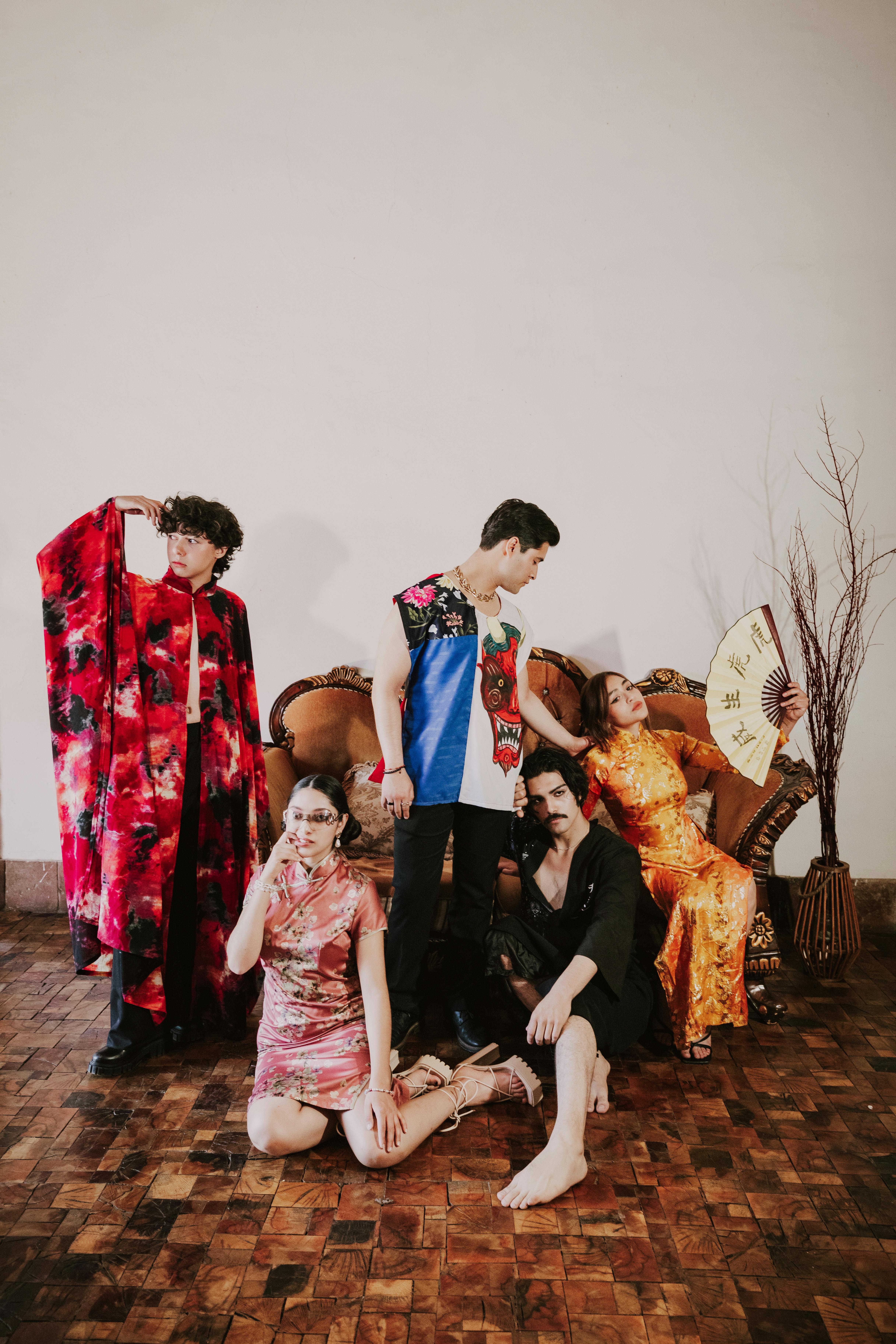 Trendy Group Photos, Download The BEST Free Trendy Group Stock Photos ...